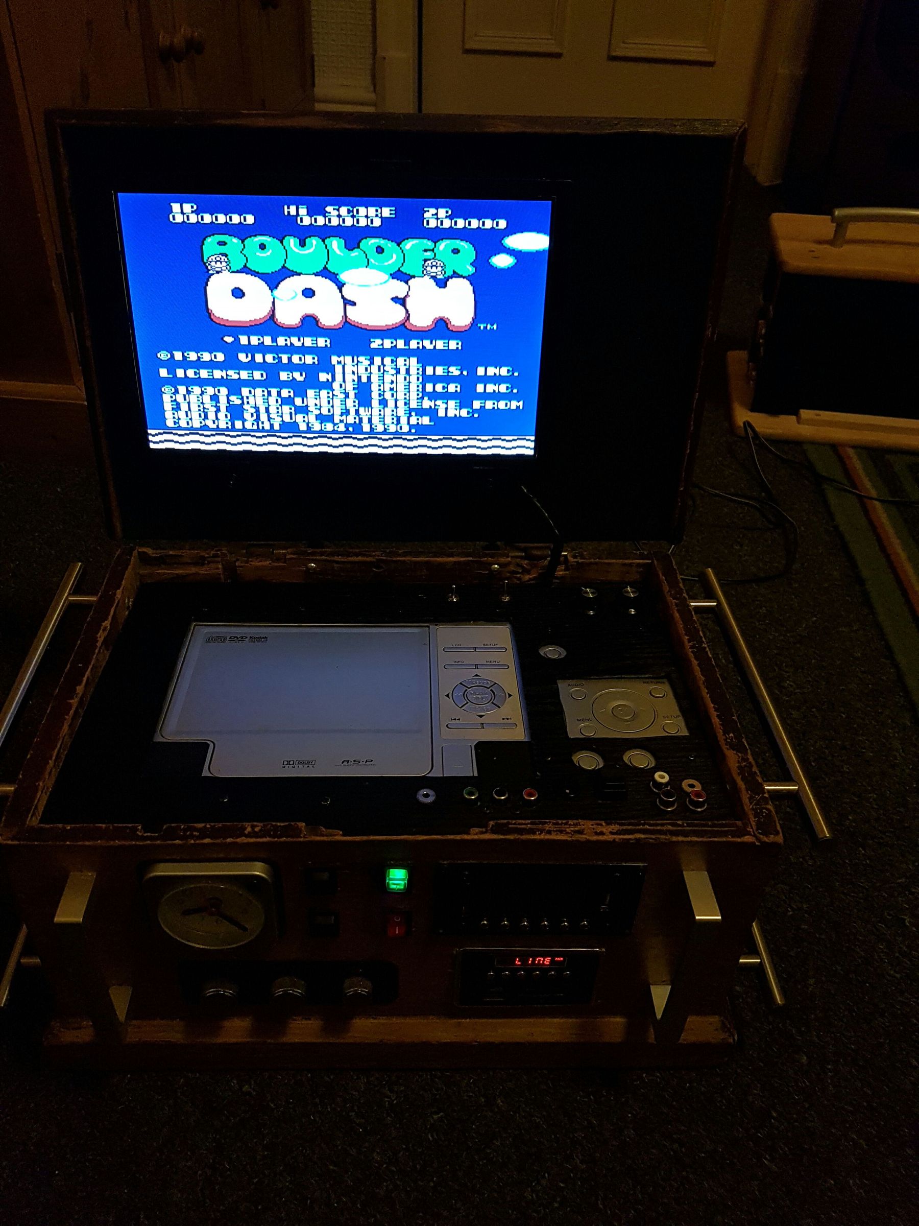 Portable Entertainment Center : 3 Steps - Instructables