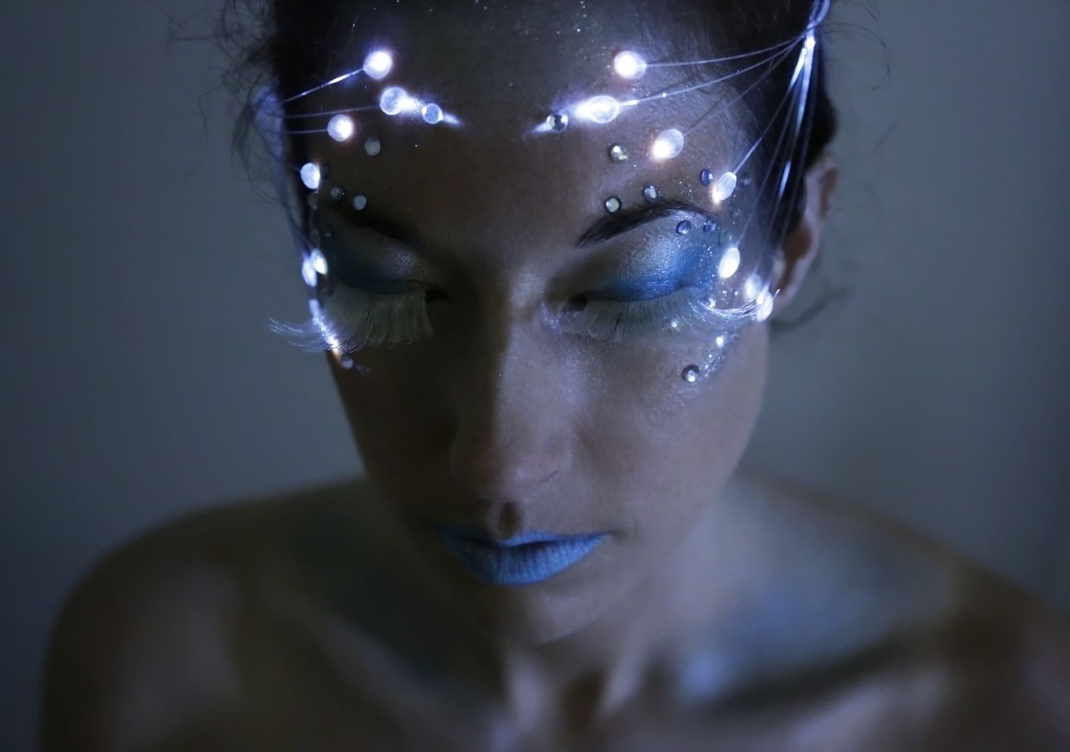 Fiber Optic Makeup : 8 Steps (with Pictures) - Instructables