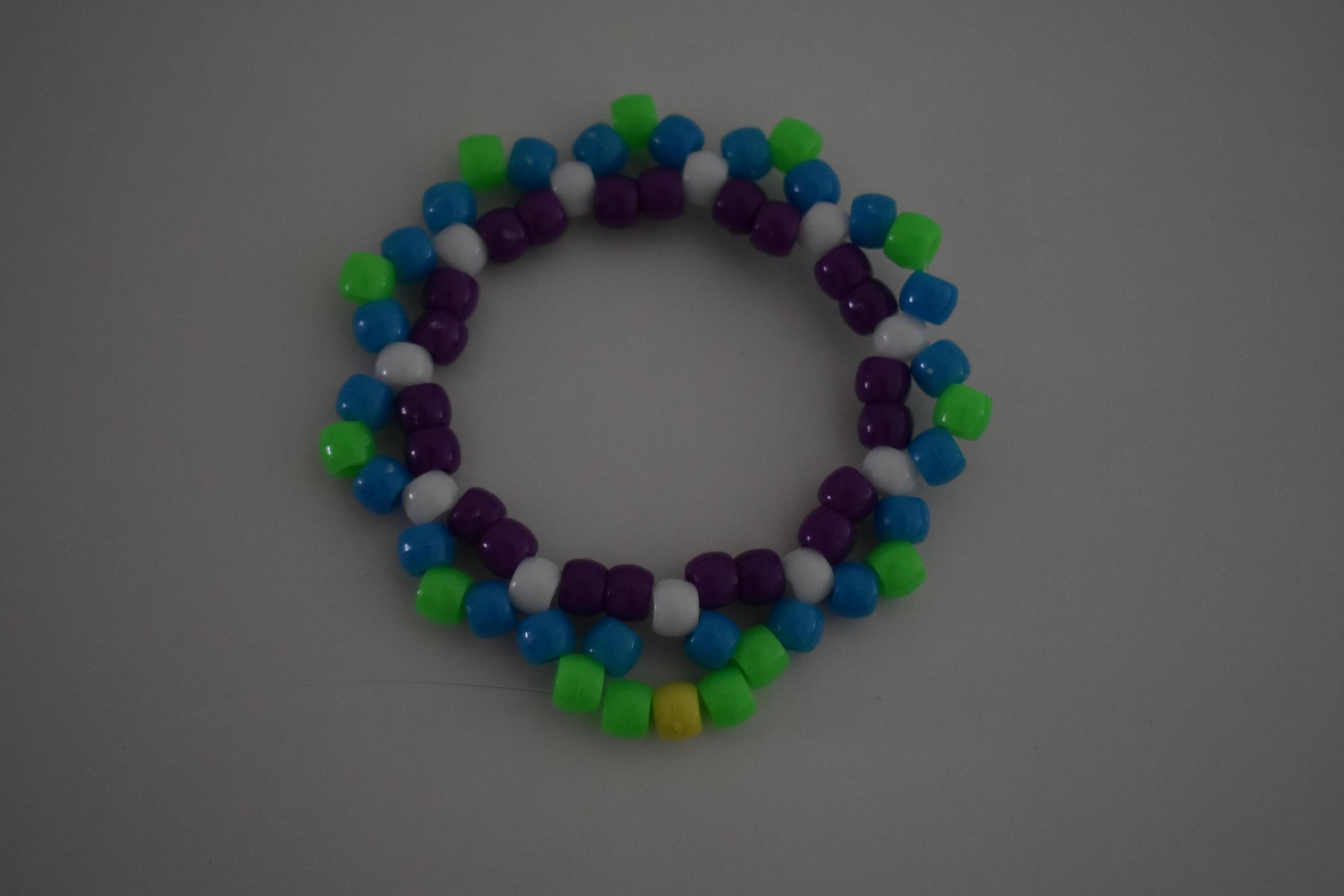 Rainbow 3D Kandi Cuff : 11 Steps (with Pictures) - Instructables