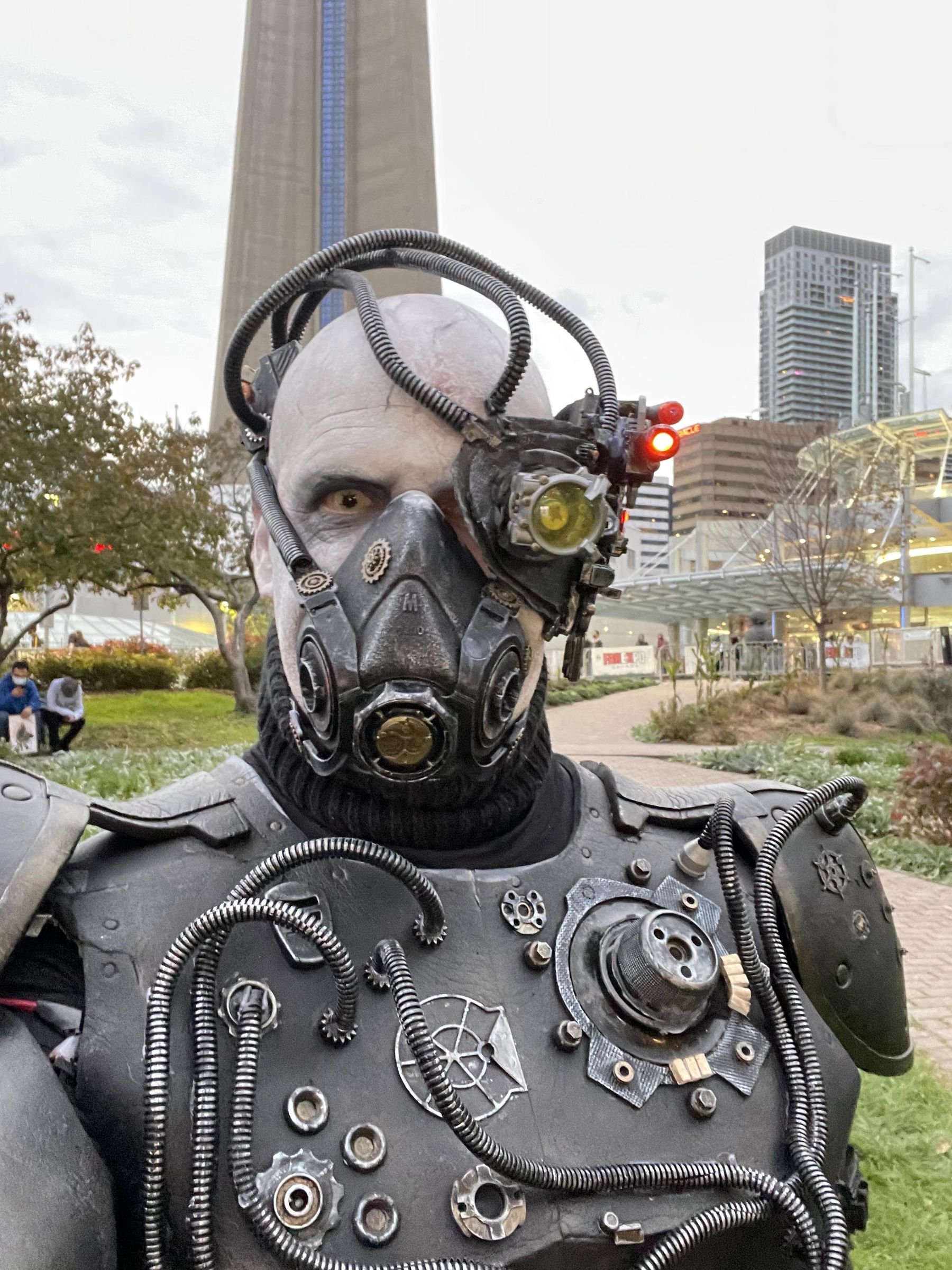 Star Trek Borg Costume : 9 Steps (with Pictures) - Instructables