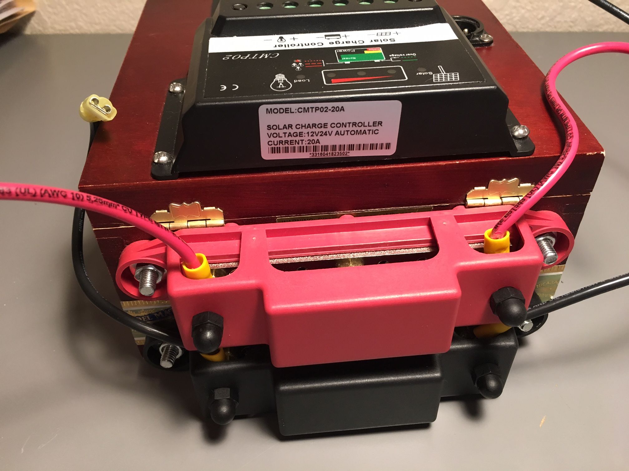 Pelican 1500 Solar Battery Bank : 4 Steps - Instructables