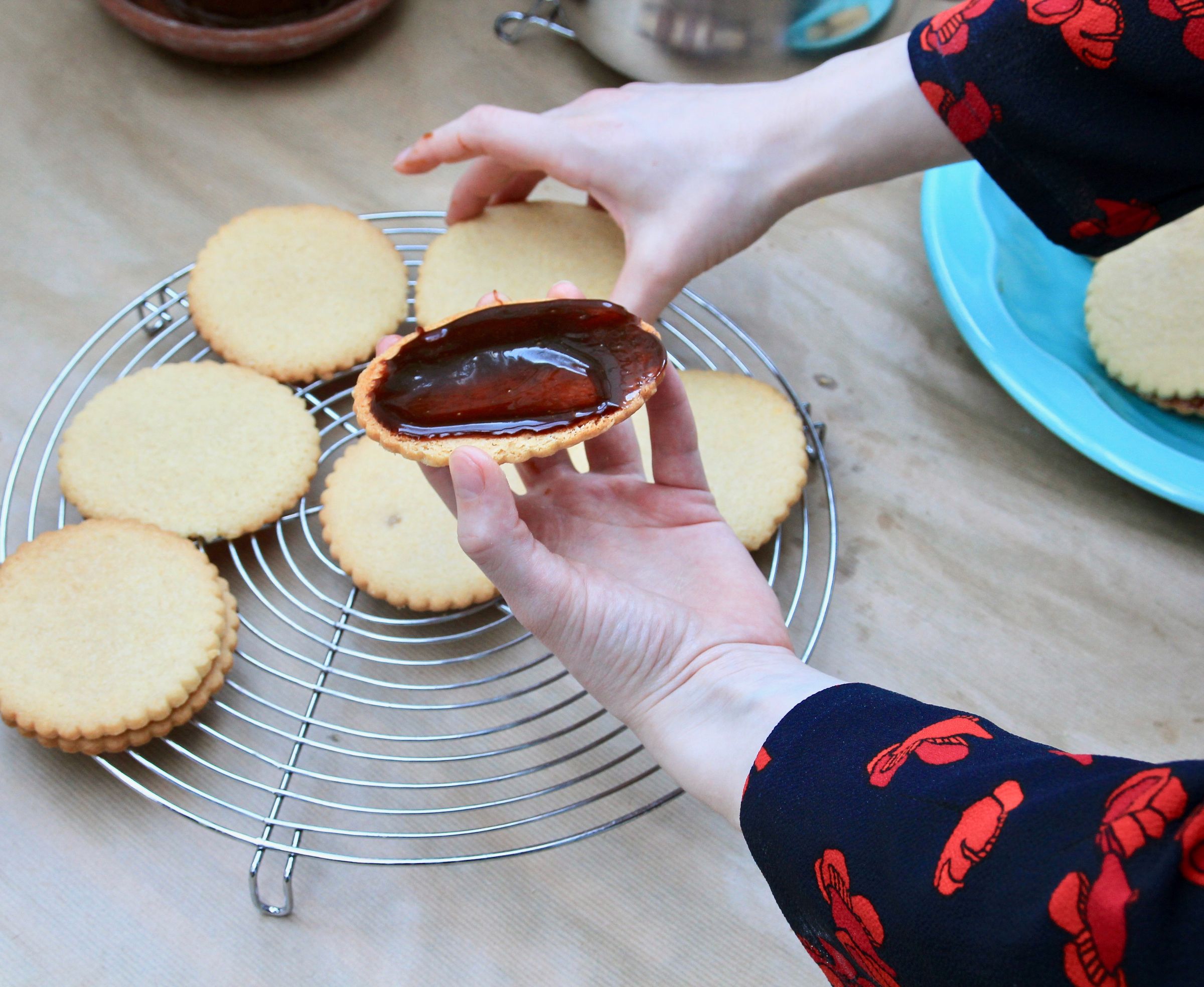 The Best Dutch 'Stroopkoeken' Recipe : 25 Steps (with Pictures ...