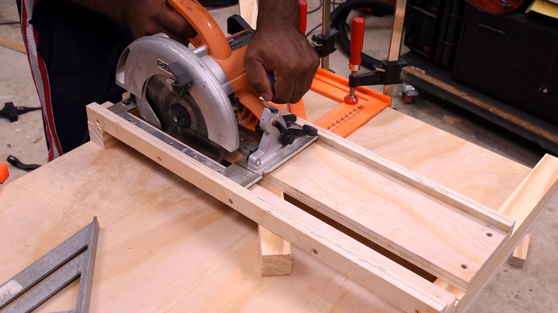 MAX CUT 2 Circular Saw Crosscut & Miter Jig : 11 Steps (with Pictures ...
