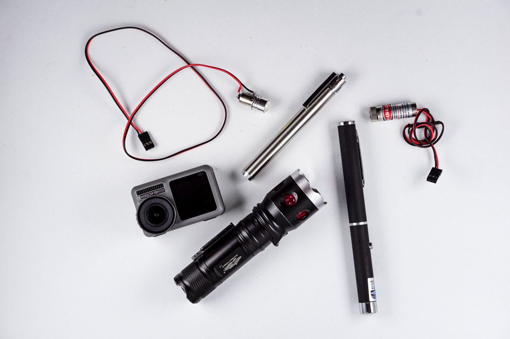 Remotely Operated WEBCAM / Laser / Camera /flashlight : 14 Steps (with ...