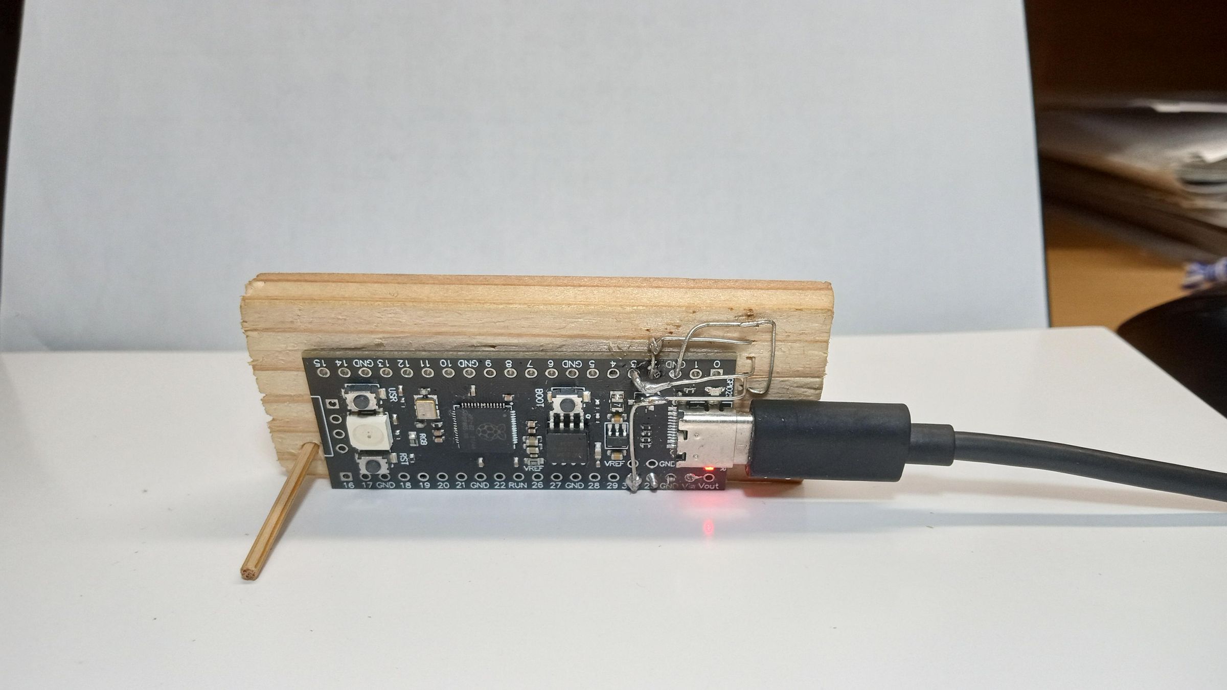 Simple Pico Clock : 5 Steps - Instructables