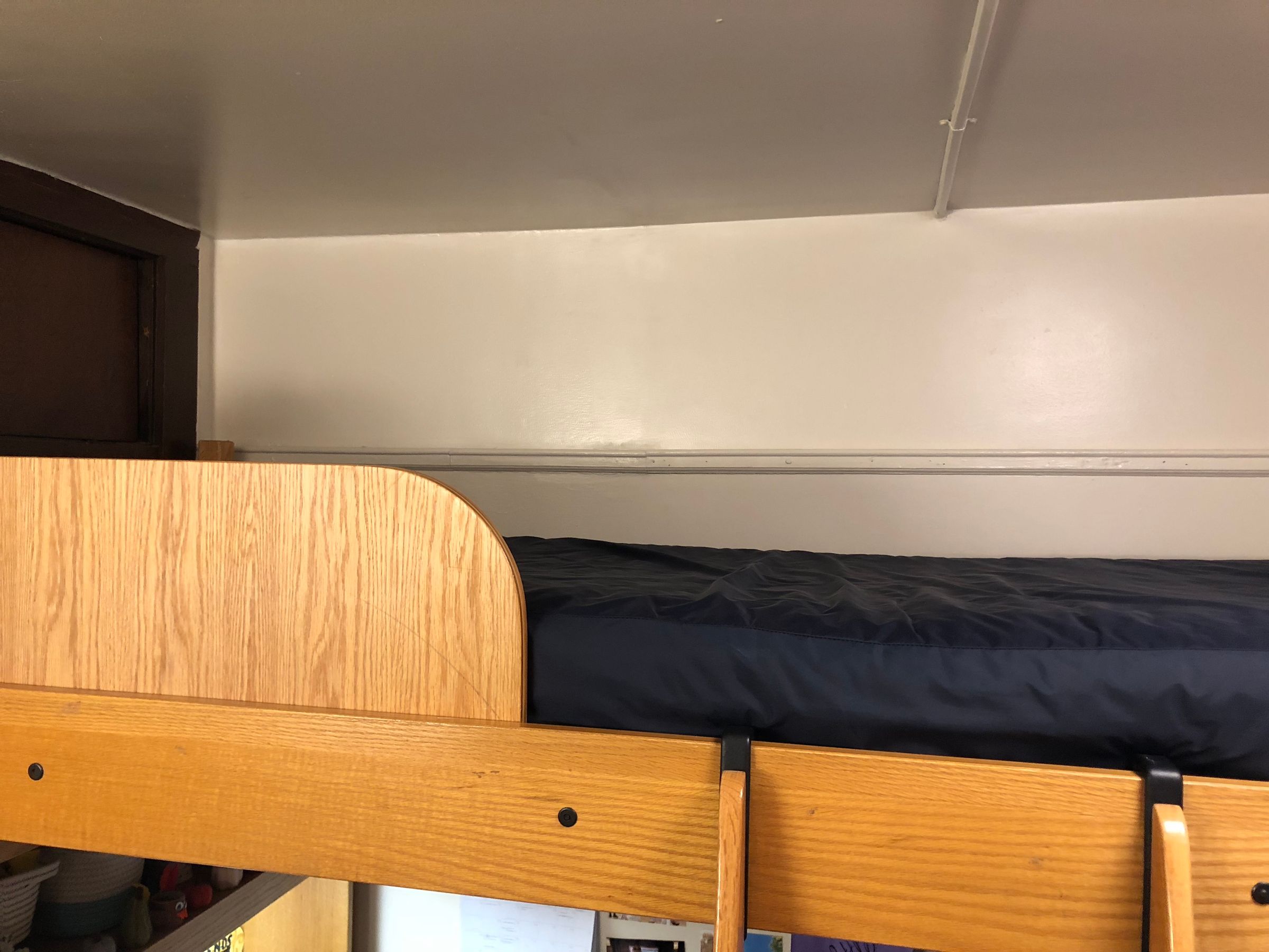 How to Make Your Bed- College Loft Edition : 7 Steps - Instructables