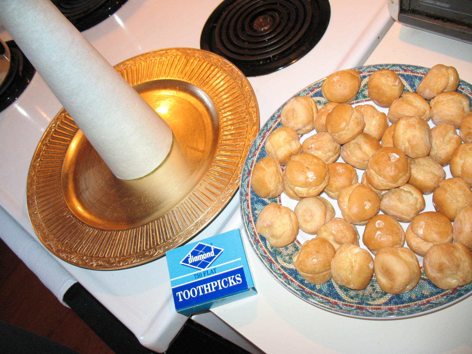 Croquembouche (Cream Puff Tower) : 4 Steps - Instructables