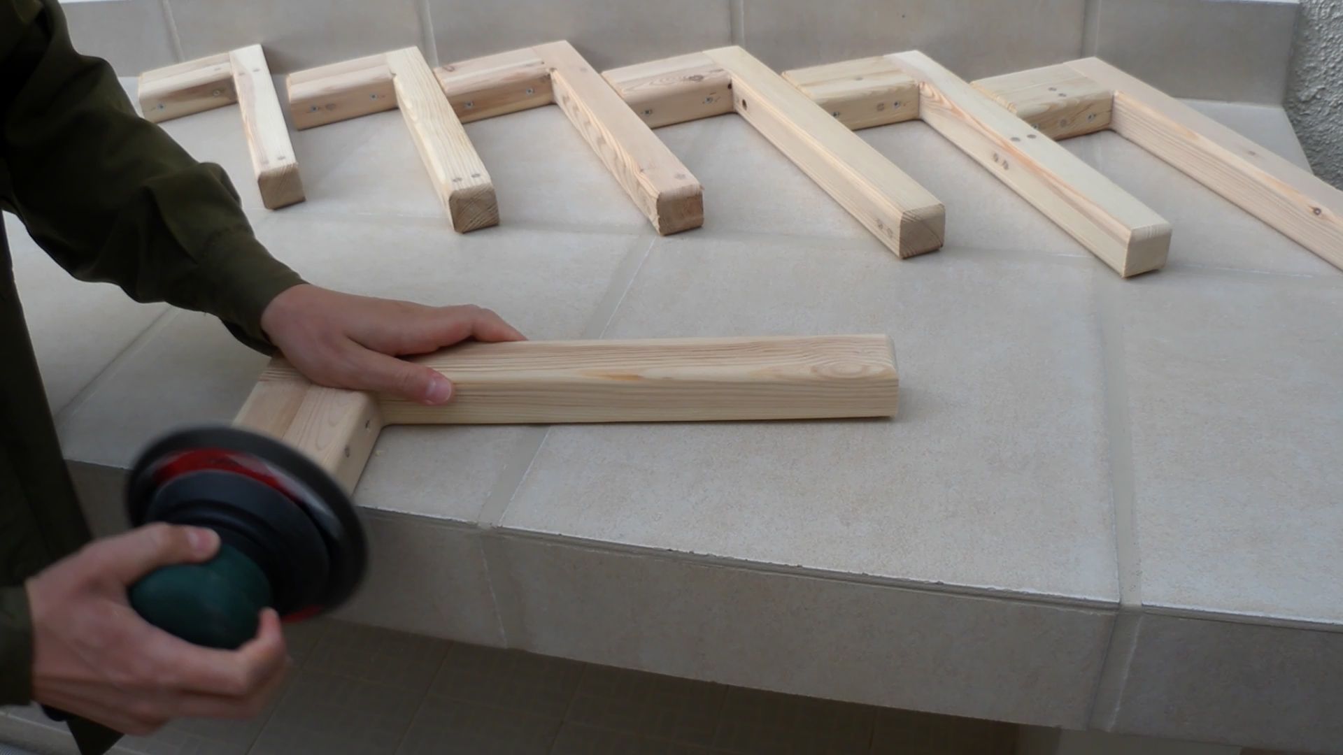 Outdoor Wooden Slat Bench Seat : 20 Steps (with Pictures) - Instructables