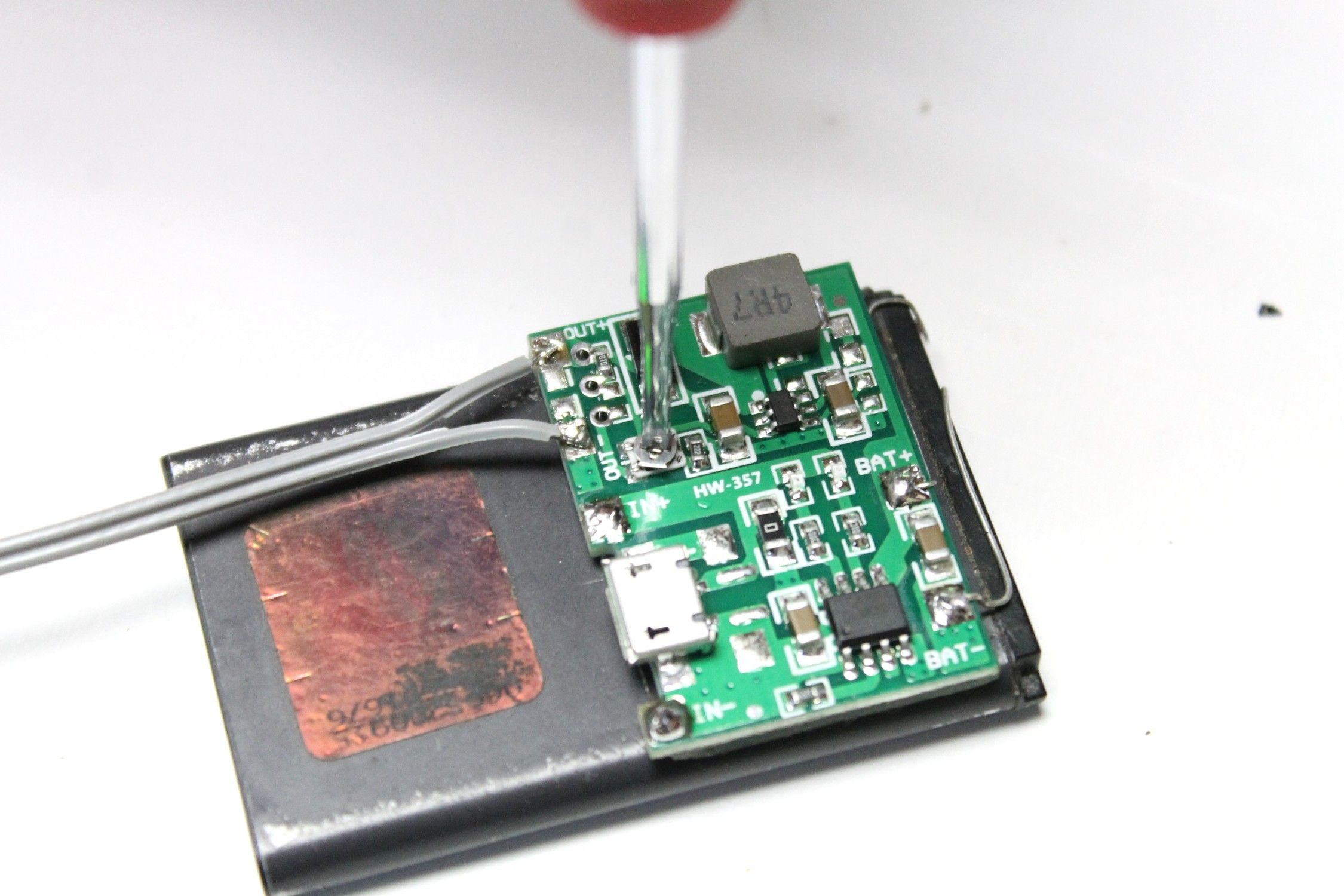 Reuse Old Mobile Phone Batteries : 10 Steps (with Pictures) - Instructables