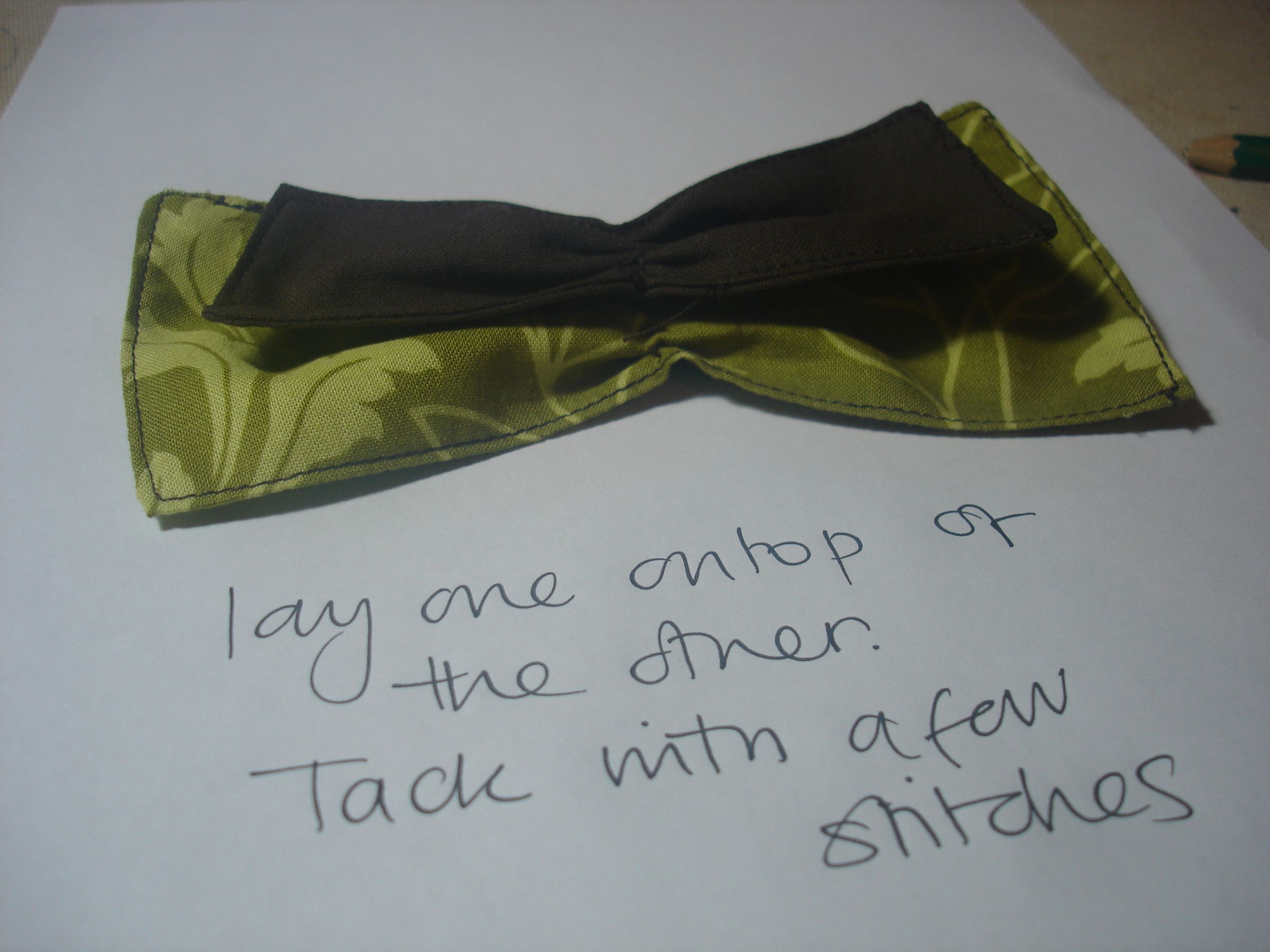 How to Make a Fabric Bow. : 17 Steps (with Pictures) - Instructables