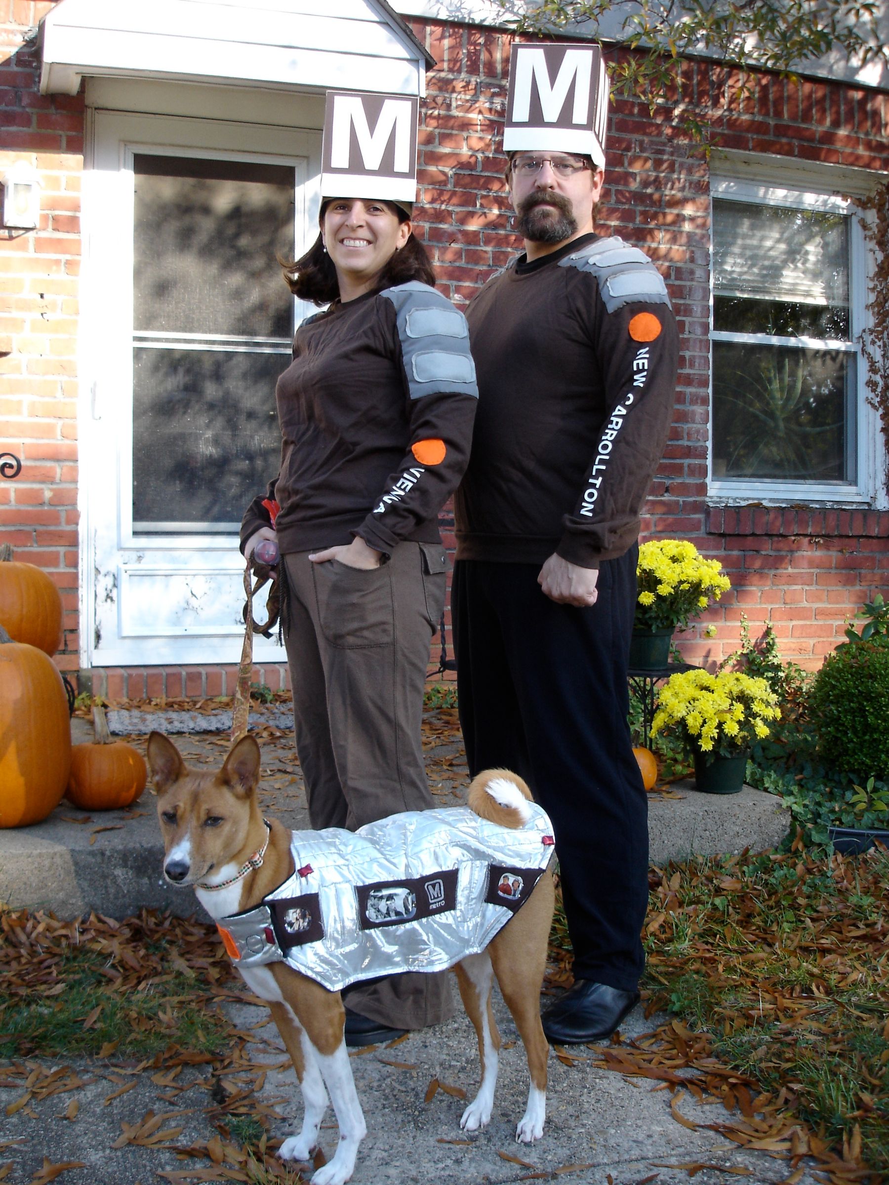 DC Metro Station Costume : 3 Steps - Instructables