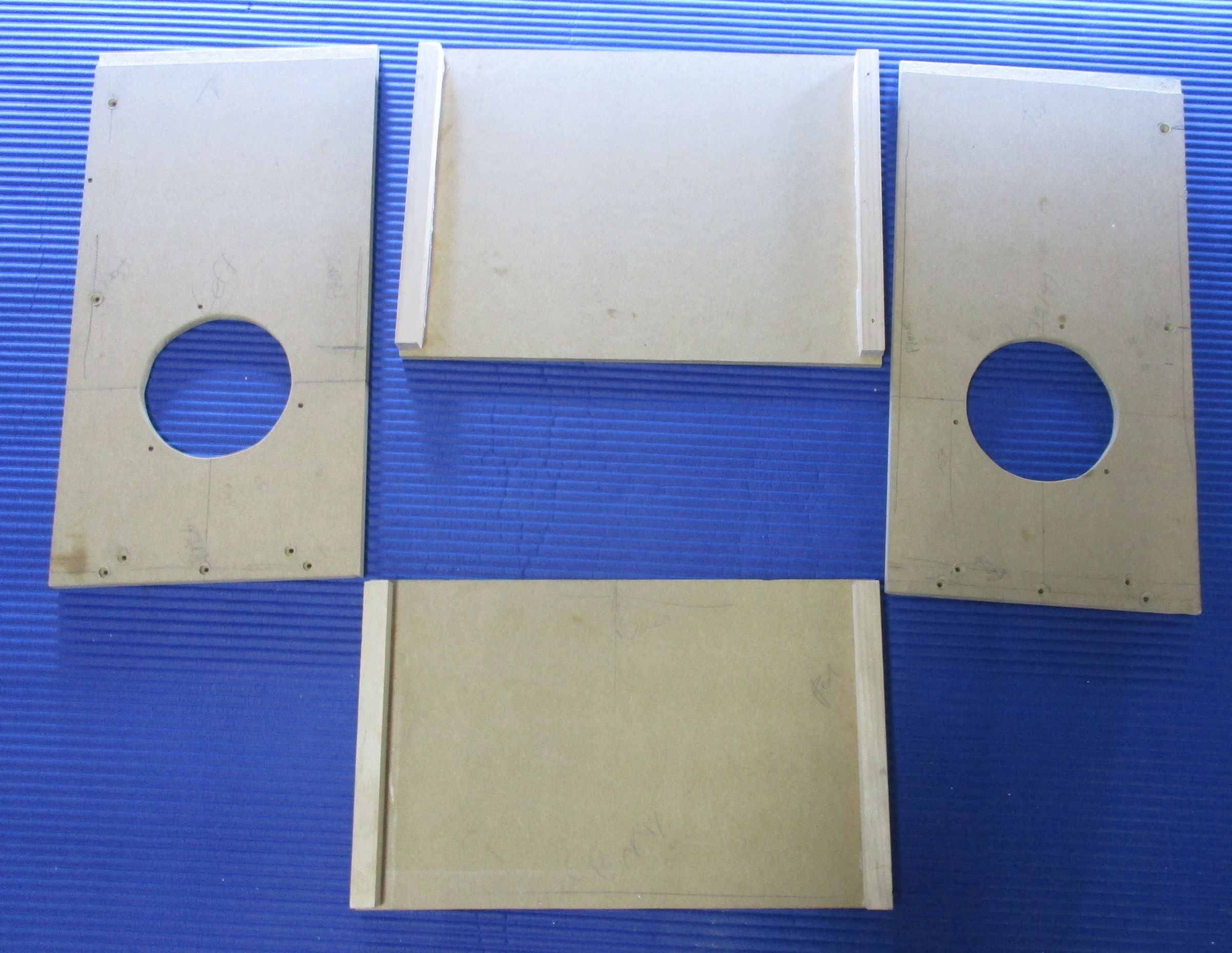 'Time Machine' Mini Jukebox : 8 Steps (with Pictures) - Instructables