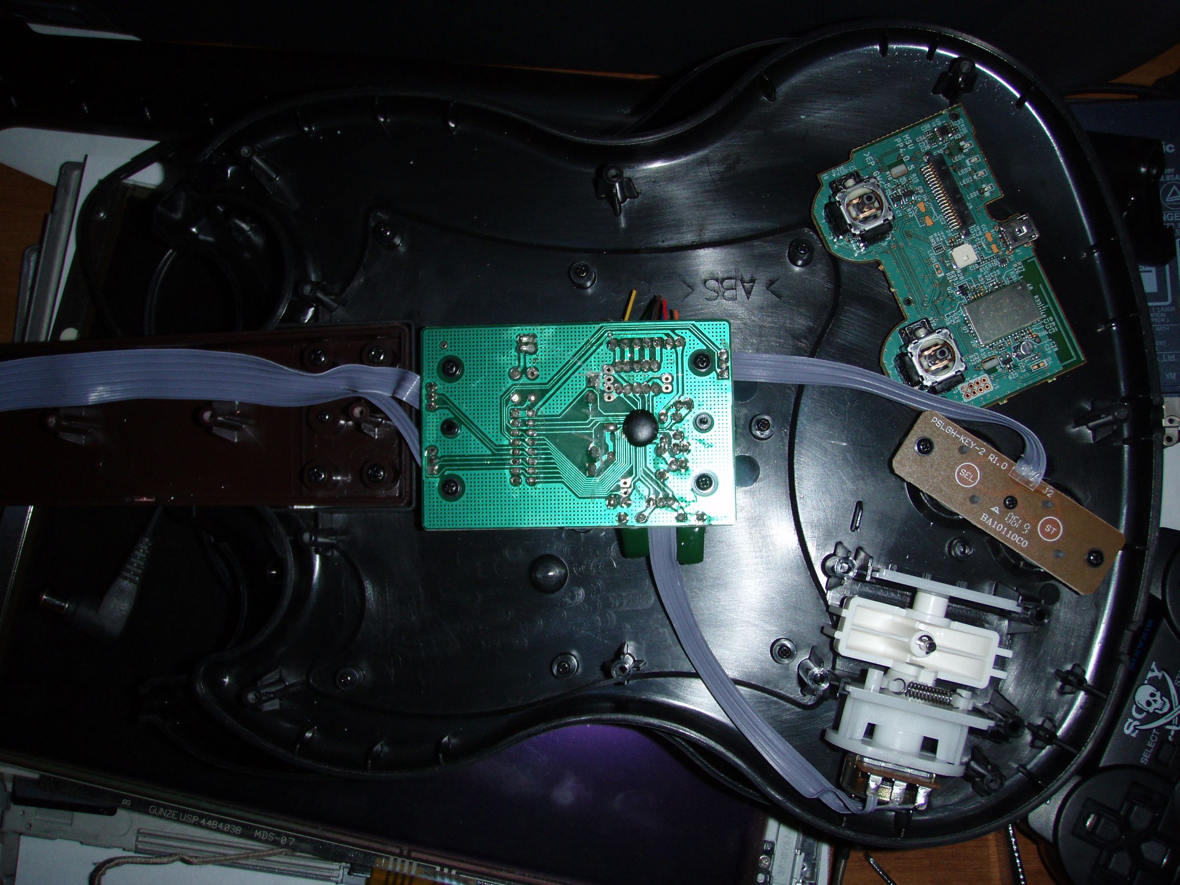 PS3 Wireless Guitar Hero Controller : 3 Steps - Instructables
