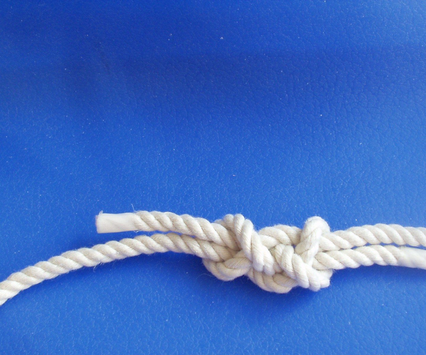 Reever Knot : 8 Steps - Instructables