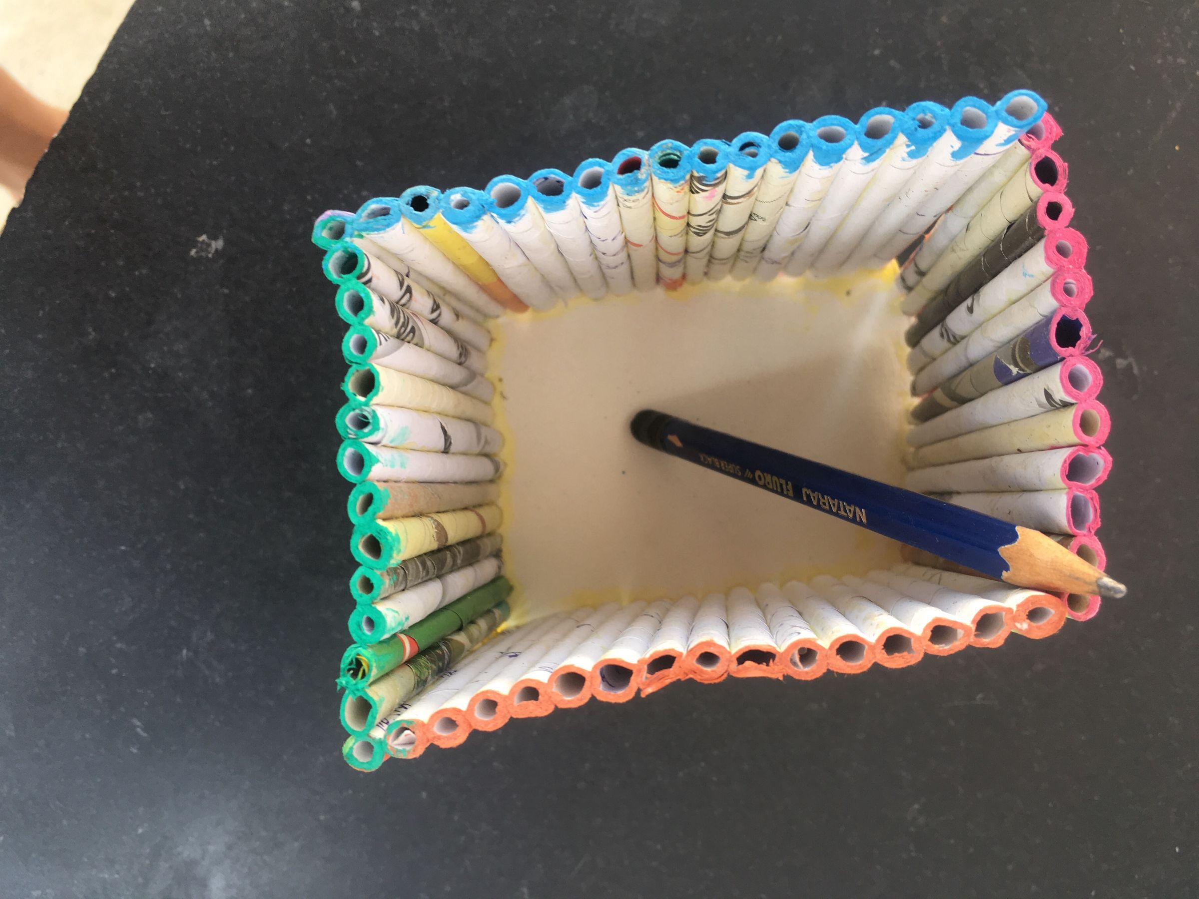 DIY PEN STAND : 4 Steps - Instructables