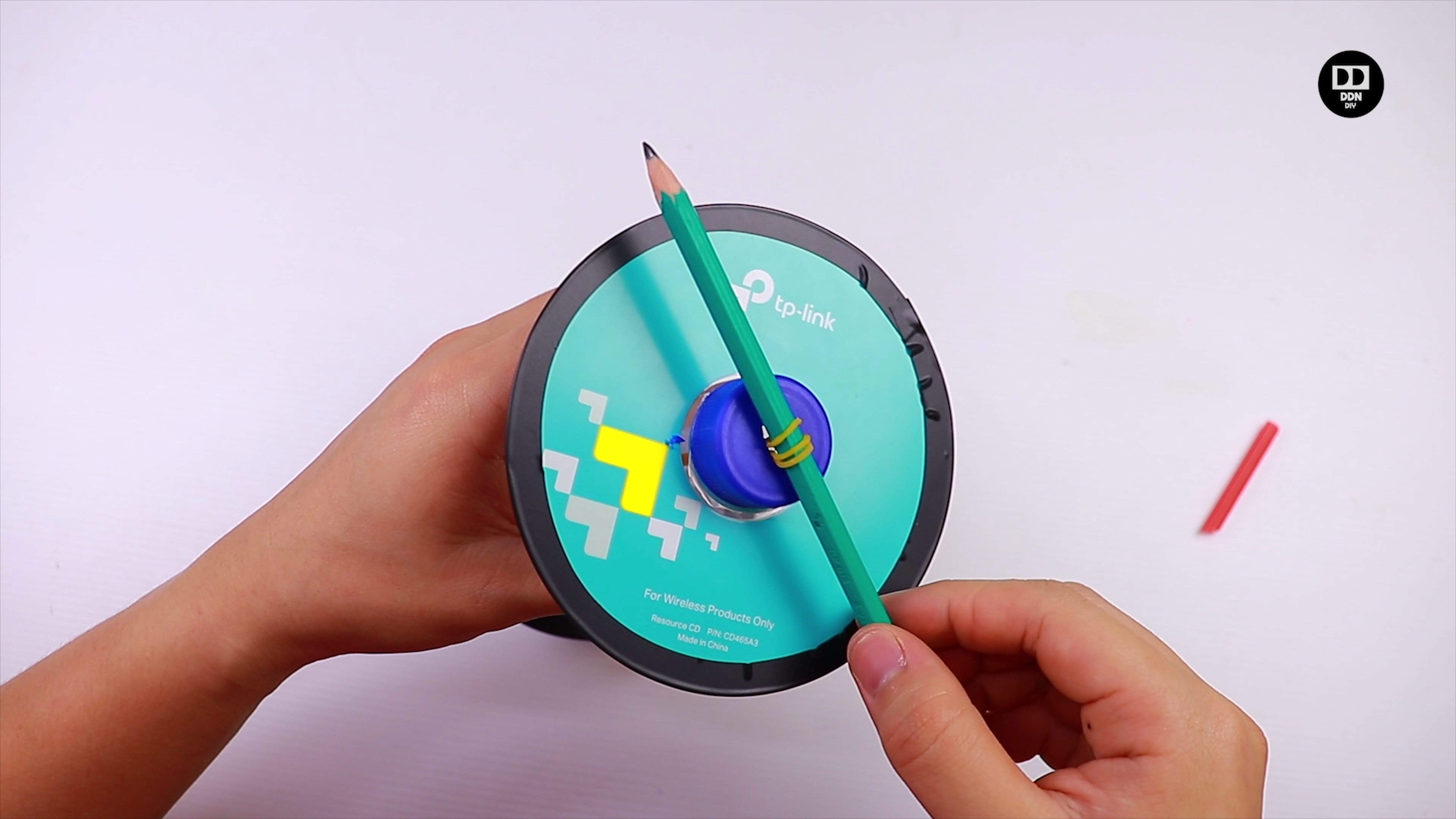 Recycling CDs Into Race Cars : 8 Steps (with Pictures) - Instructables