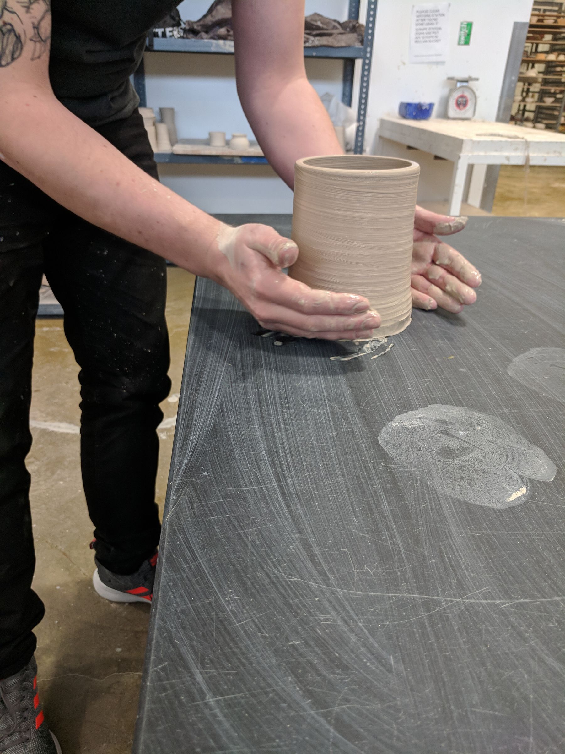 Throwing a Clay Cylinder on the Potters Wheel : 22 Steps (with Pictures ...