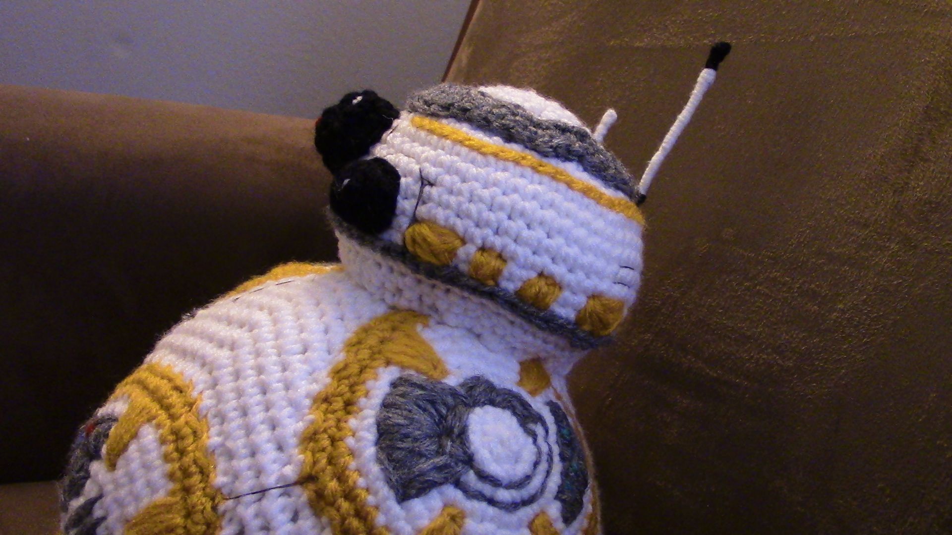 Crochet Your Own BB8! - Instructables
