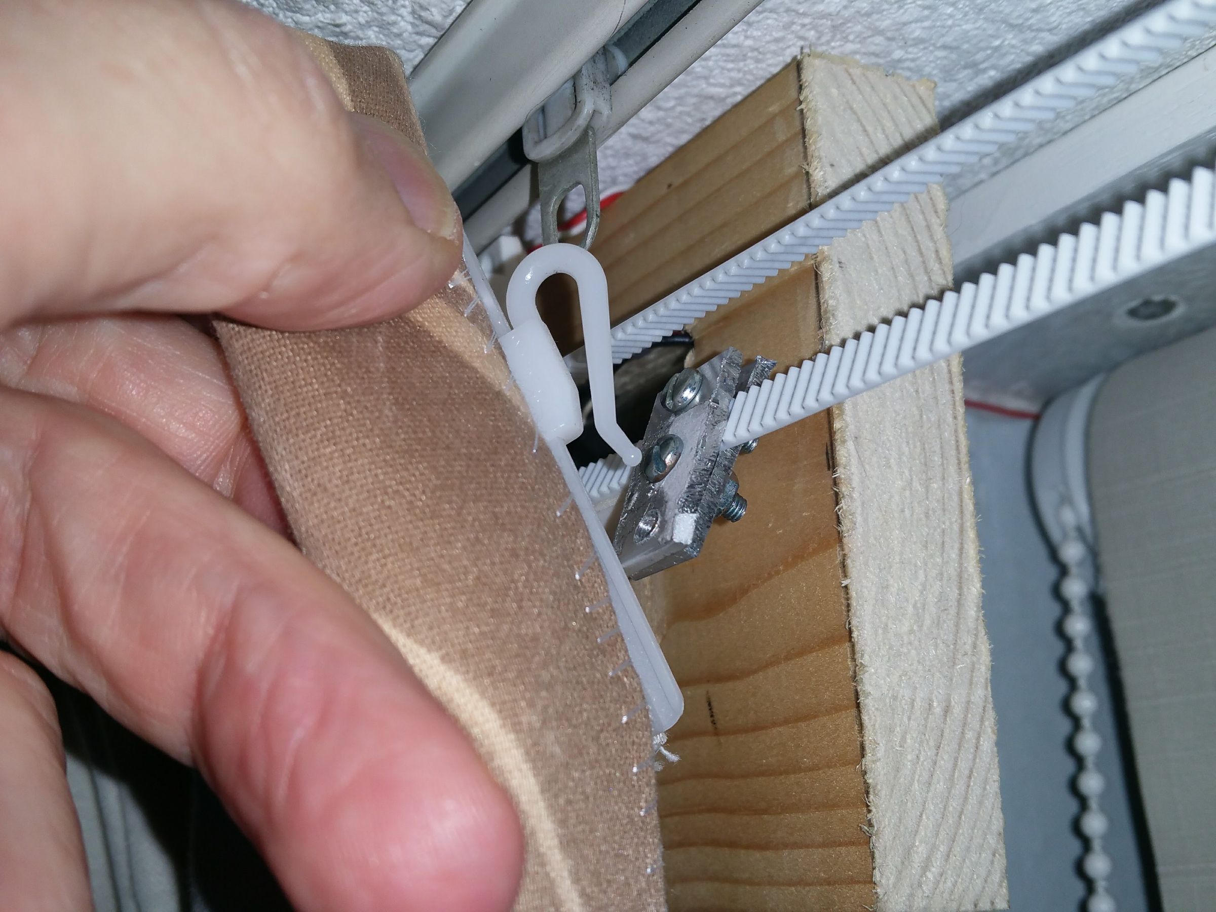 Automatic Curtain With Arduino : 6 Steps (with Pictures) - Instructables