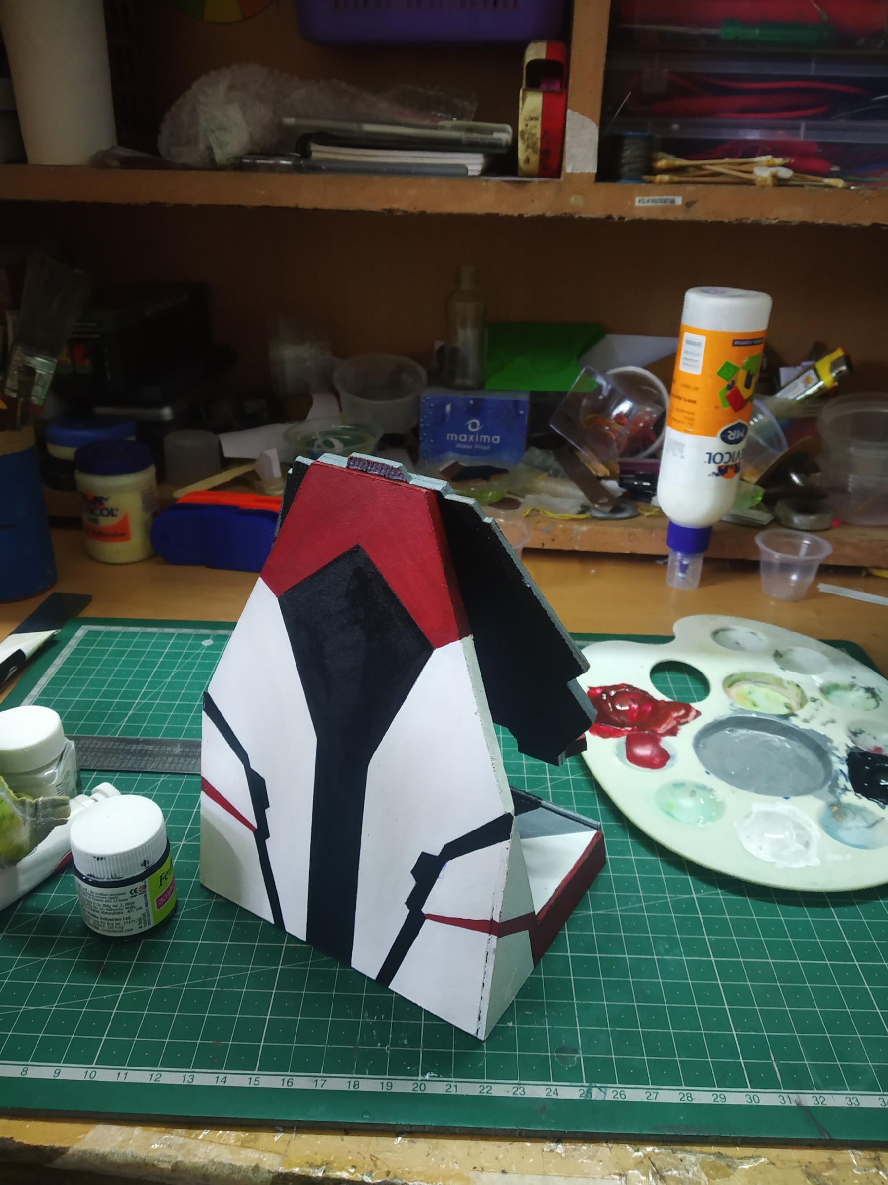 Easy Avengers Smartphone Stand : 14 Steps (with Pictures) - Instructables