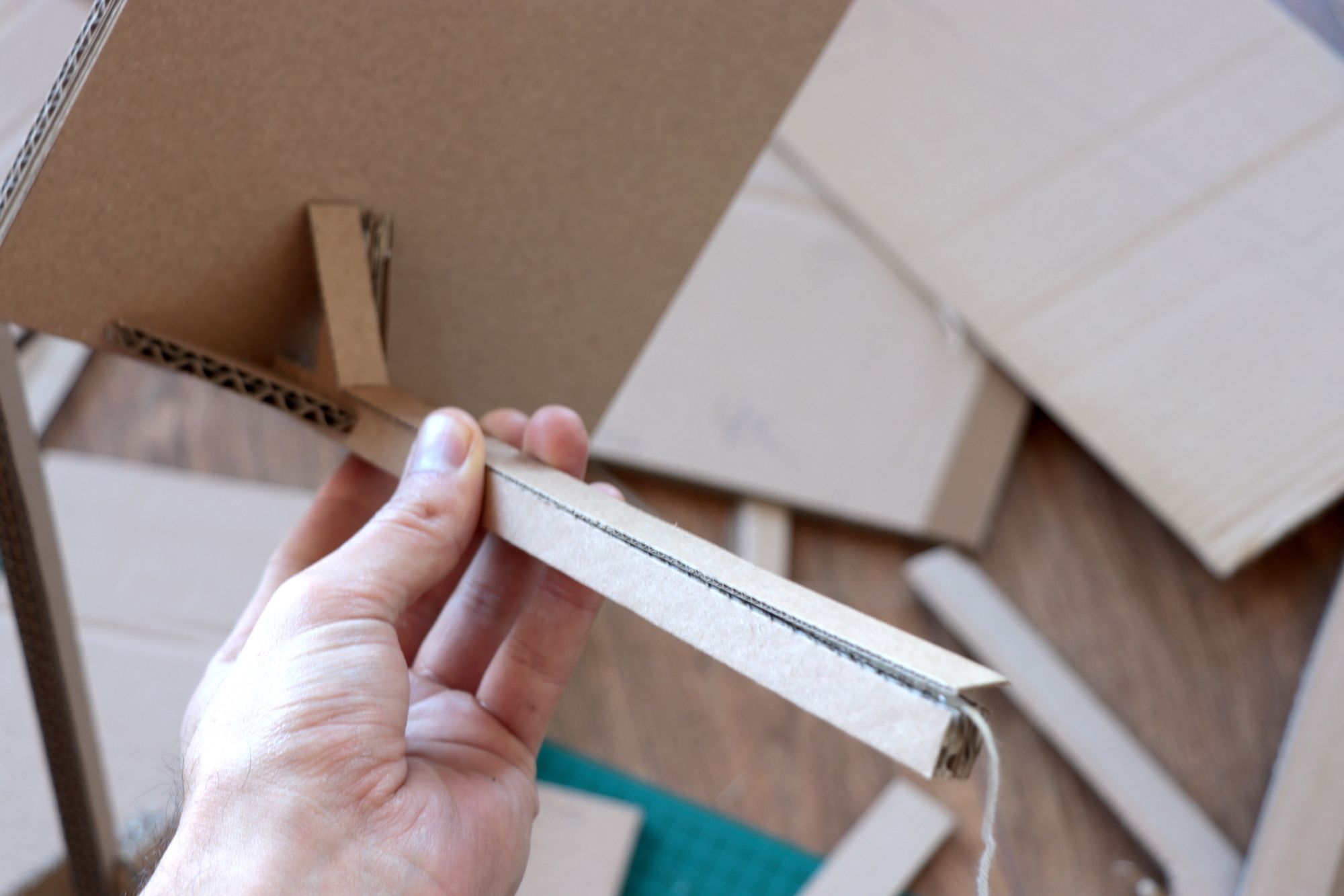 Levitating Side Table Made From Old Cardboard Boxes : 7 Steps (with ...