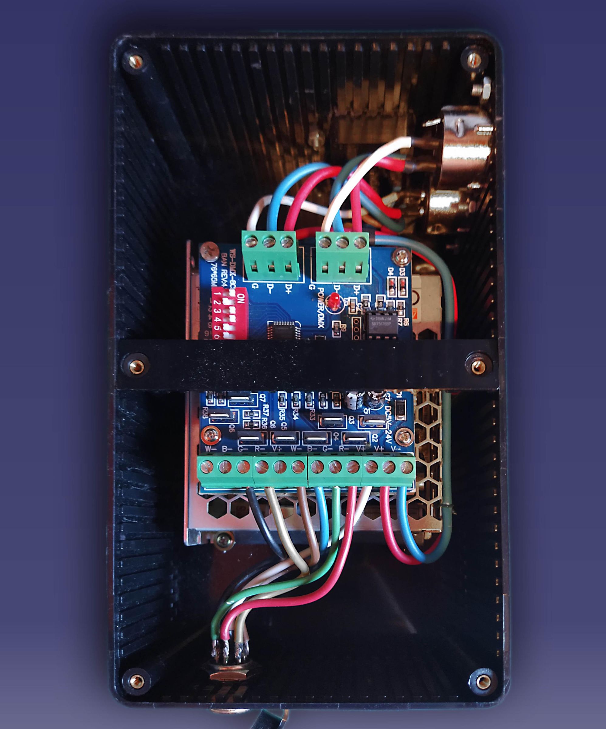 Easy Light Show Box : 5 Steps - Instructables