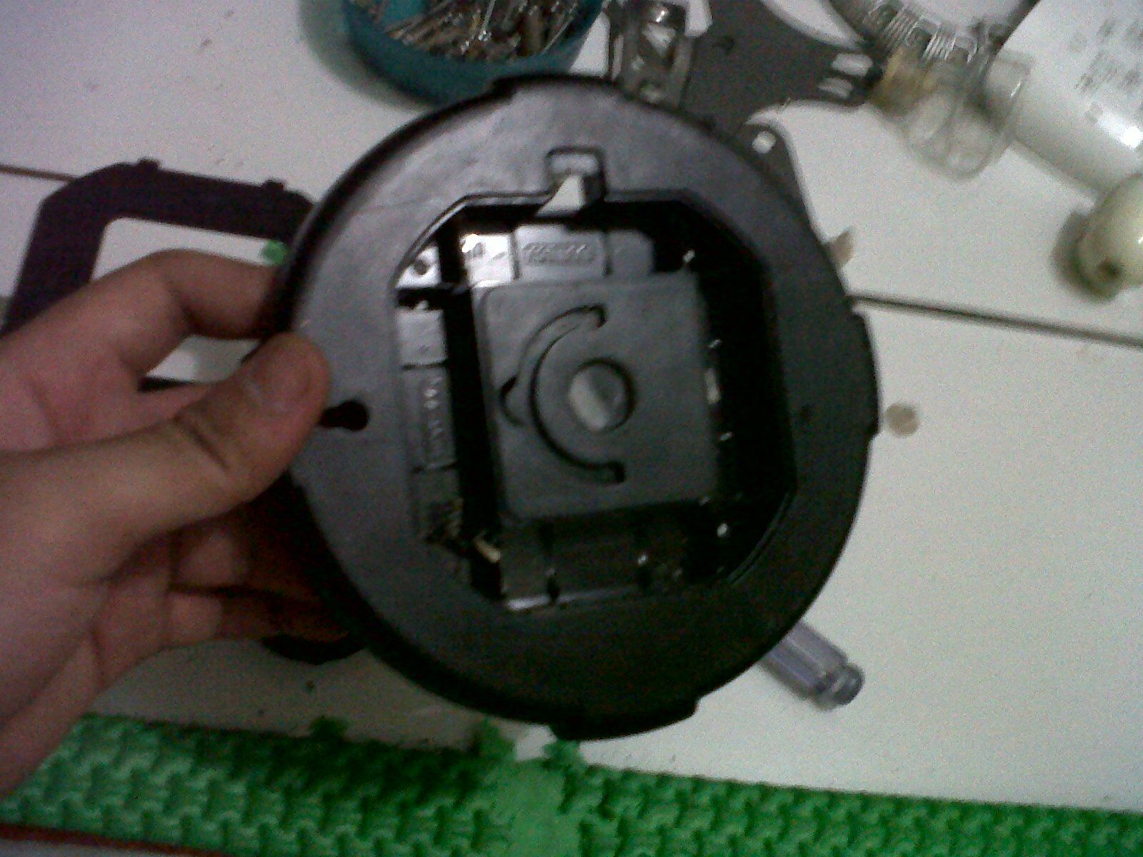 Build Junk Bot : 7 Steps - Instructables