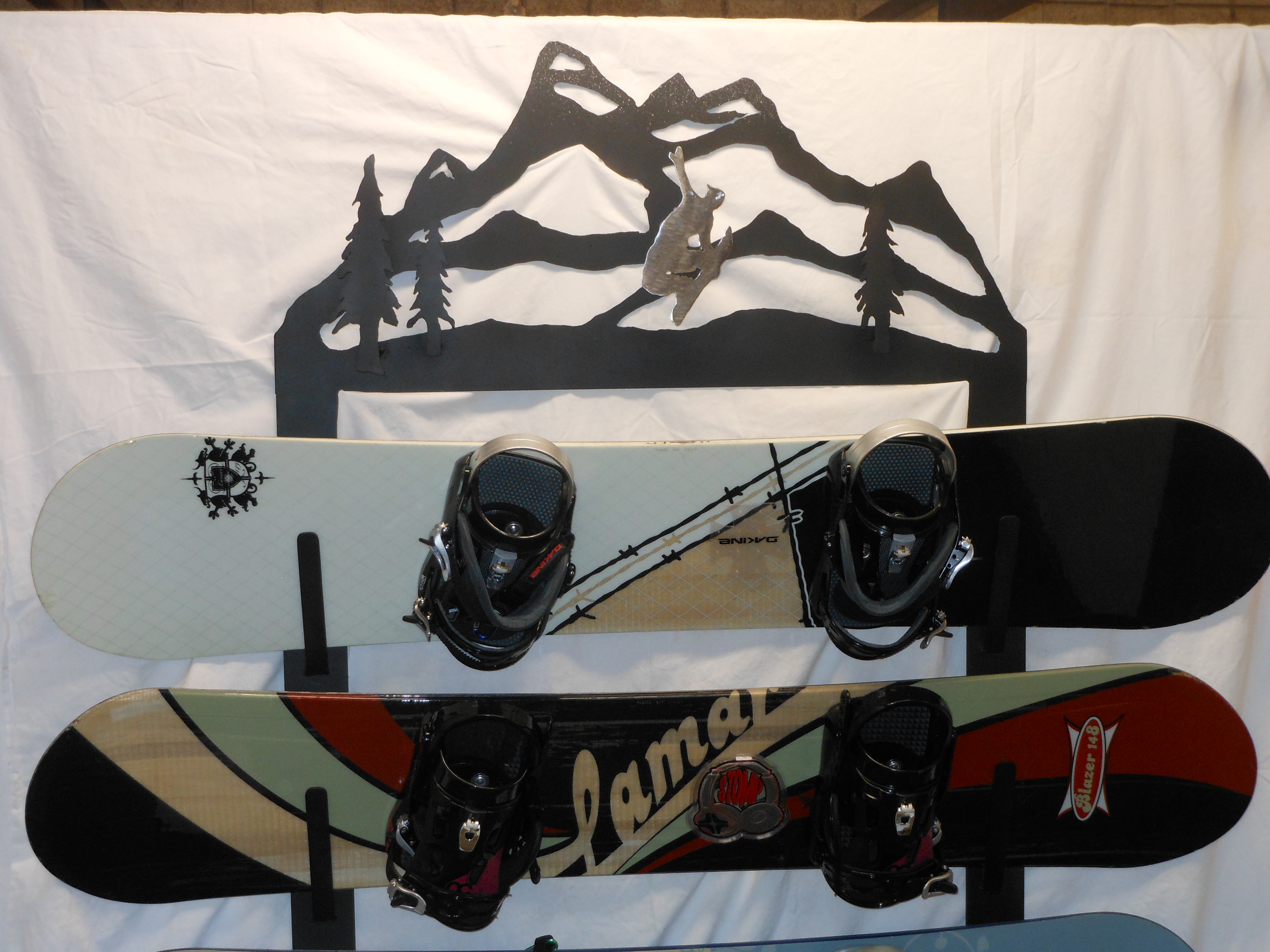 Scenic Metal Snowboard Rack : 9 Steps (with Pictures) - Instructables