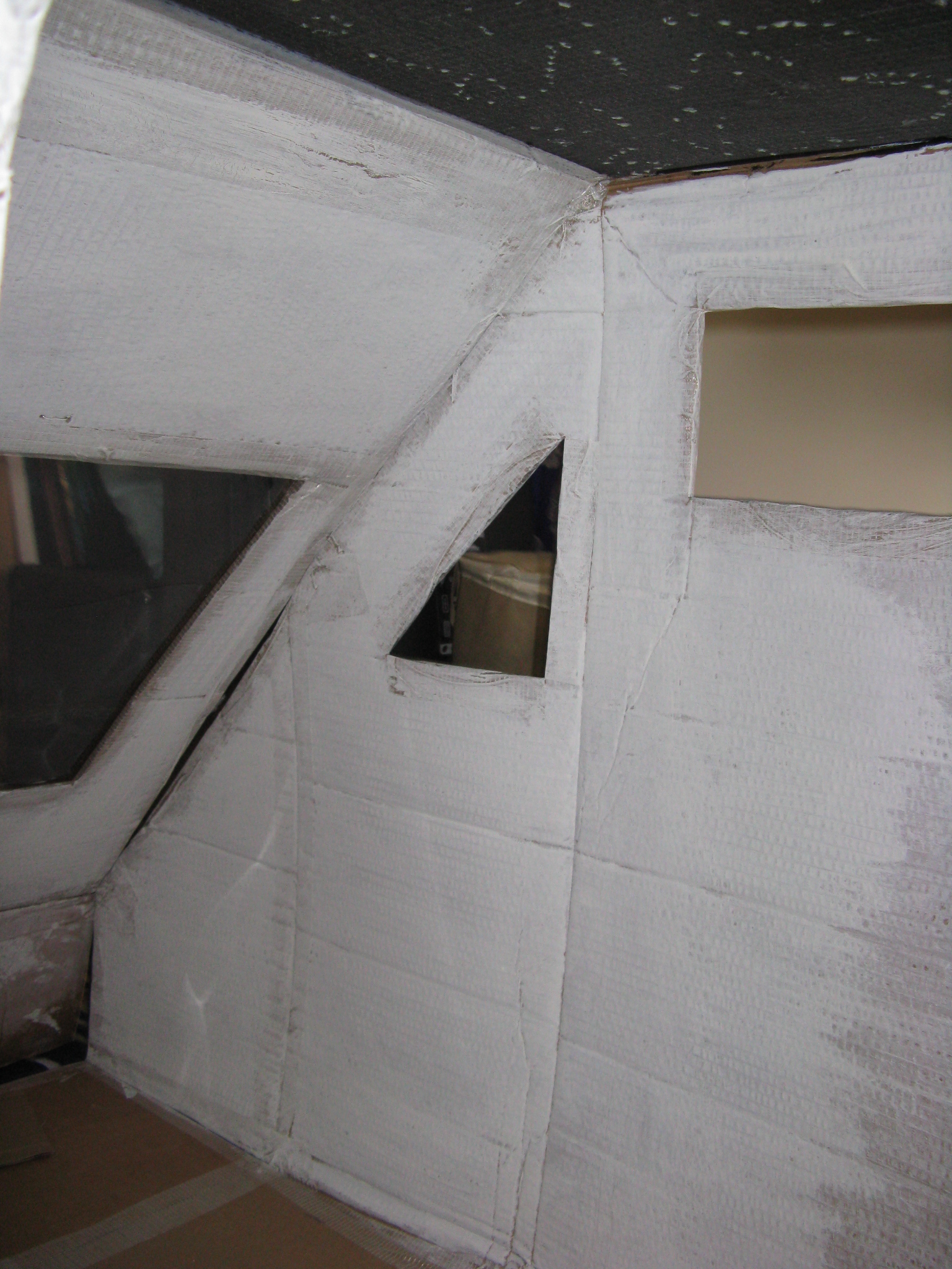 Spaceship for Kids Fold-able Made From Cardboard : 5 Steps (with ...