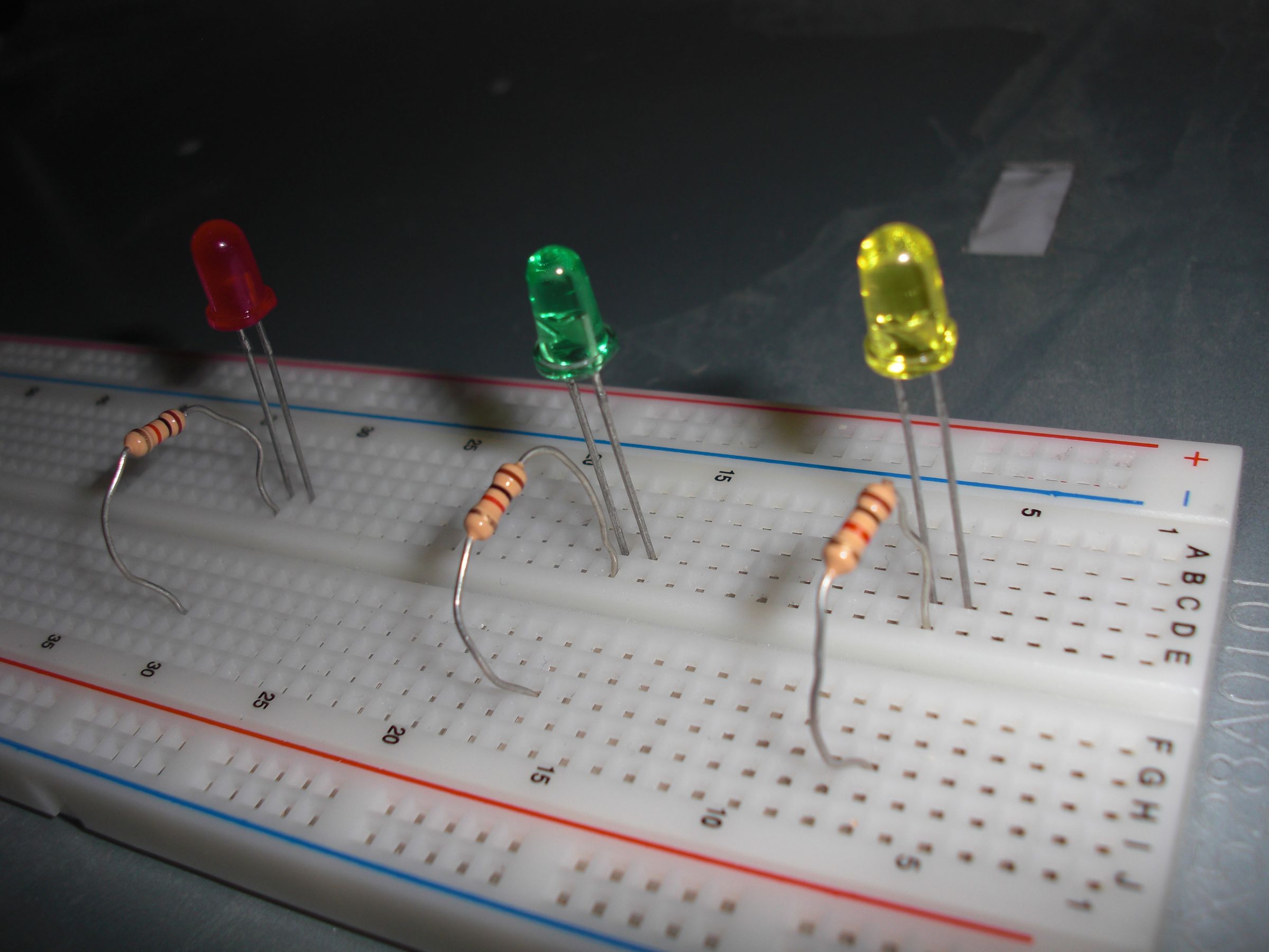 How to Make LEDs Flash to Music With an Arduino : 5 Steps - Instructables