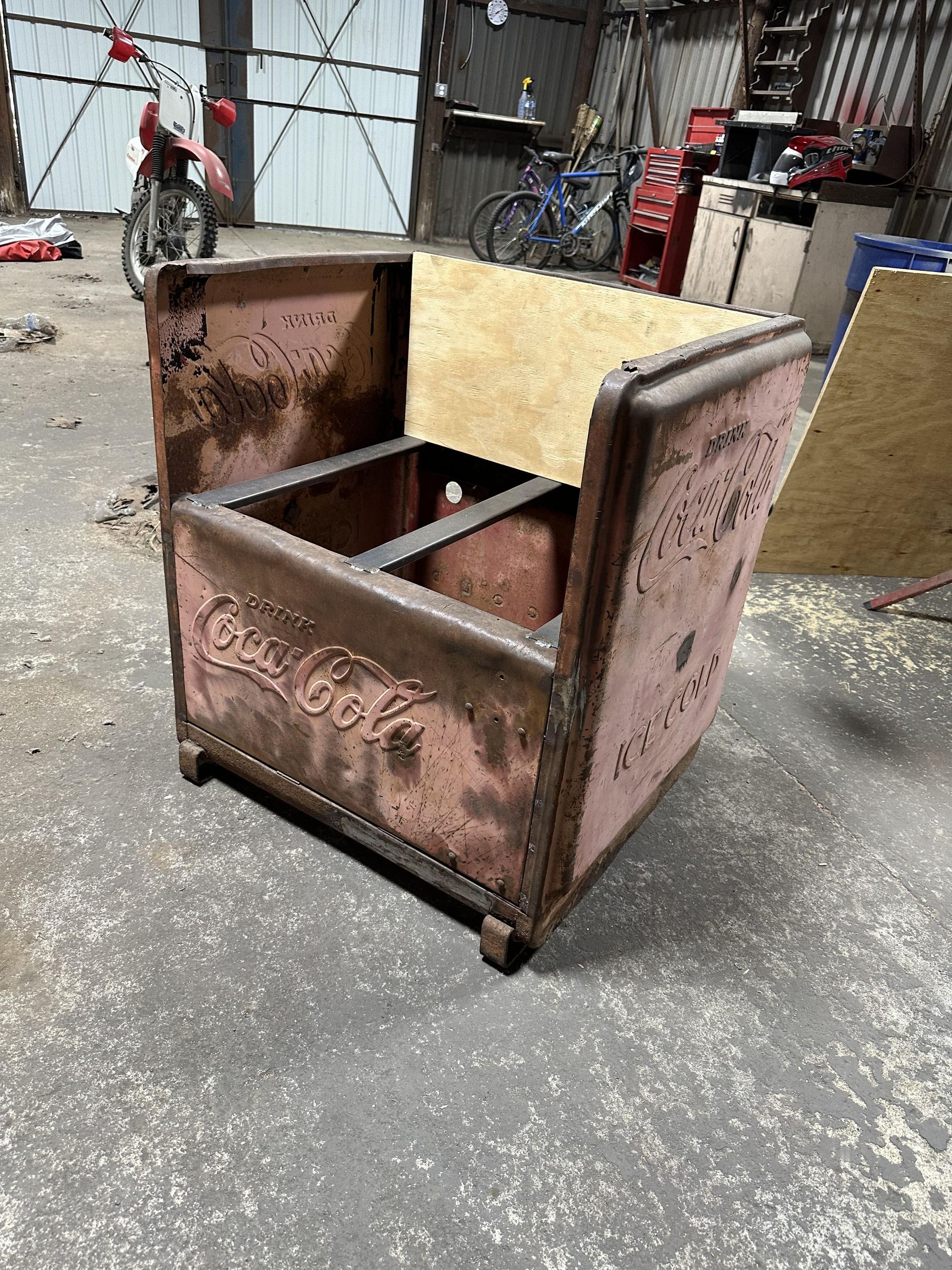 Repurposed Coca Cola Bench From Vintage Cooler : 15 Steps (with ...