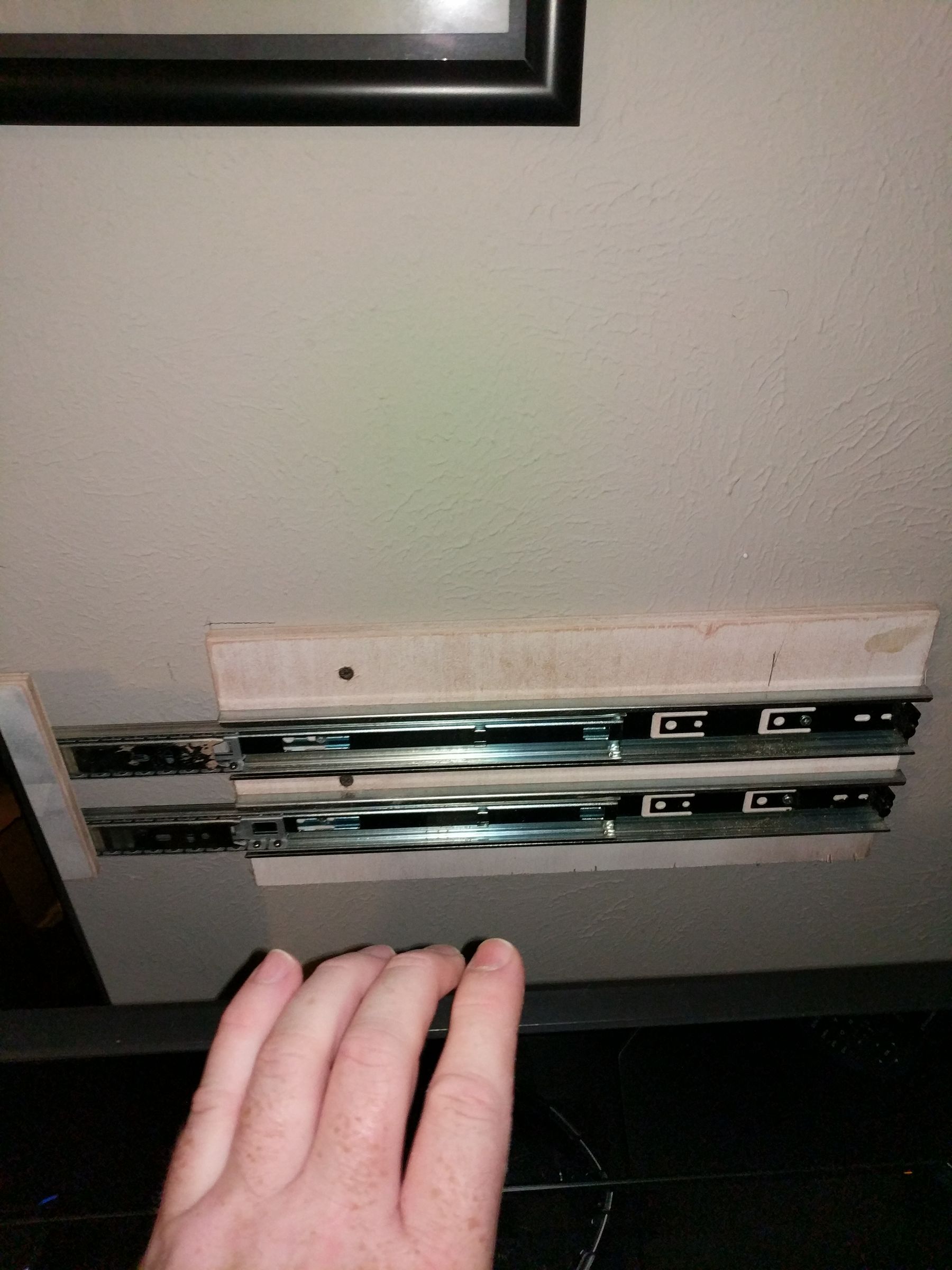 Sliding TV Mount Using Drawer Slides - Instructables