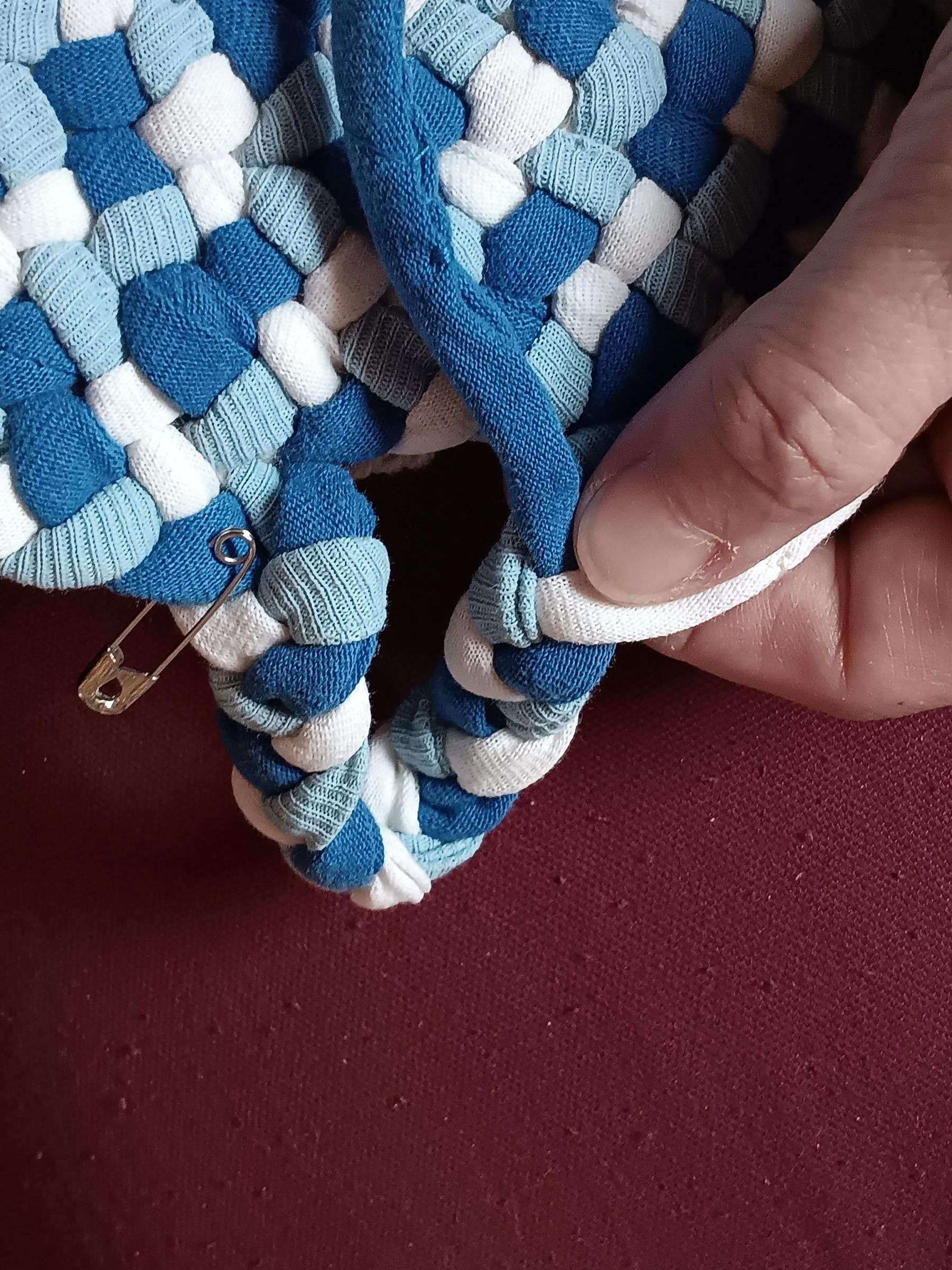 MAKING a ROUND “BRAIDED RUG” STYLE TRIVET FROM T-SHIRTS : 16 Steps ...