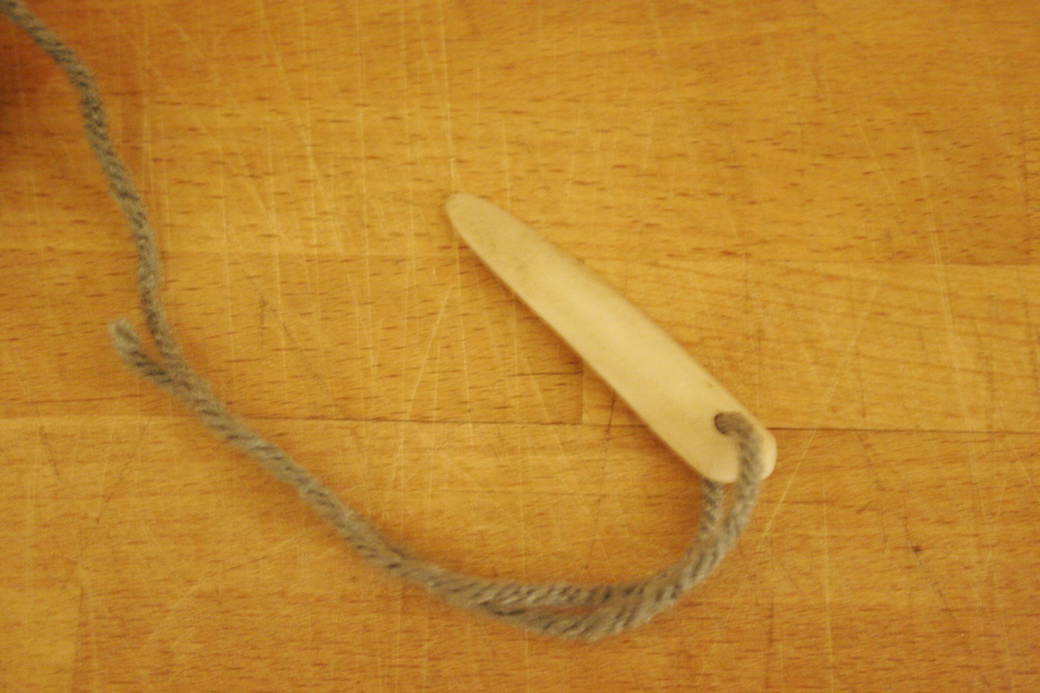 Carve a Bone Needle for Naalbinding : 6 Steps - Instructables