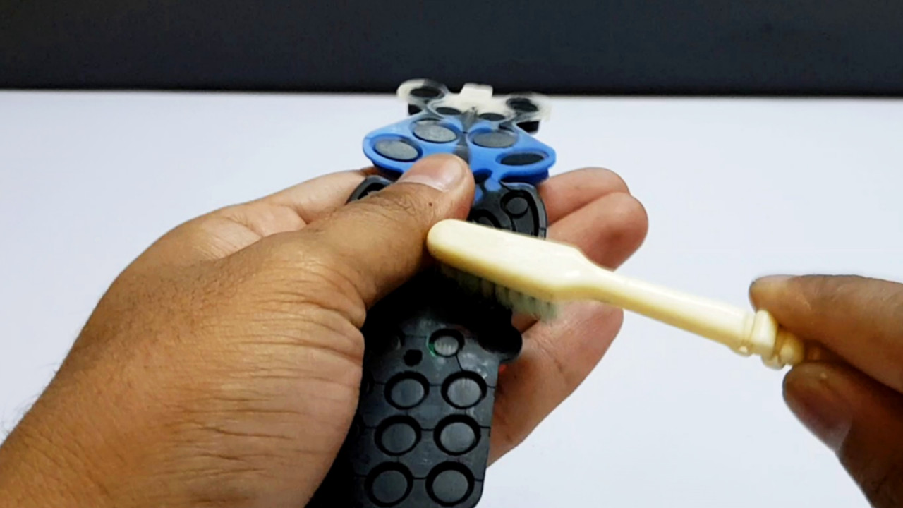 How to Fix Any Remote at Home : 7 Steps (with Pictures) - Instructables