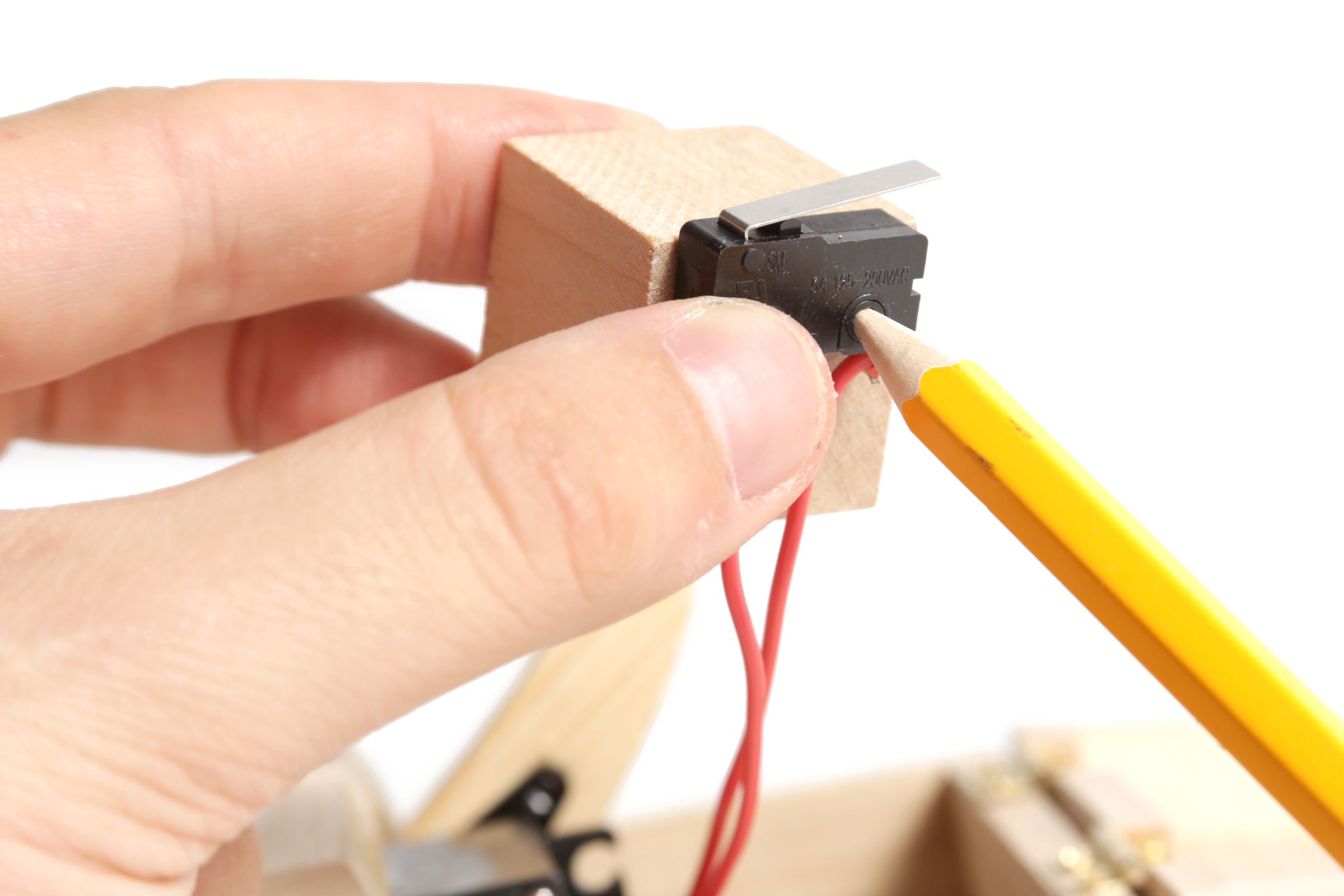 Useless Machine Instructions : 21 Steps (with Pictures) - Instructables