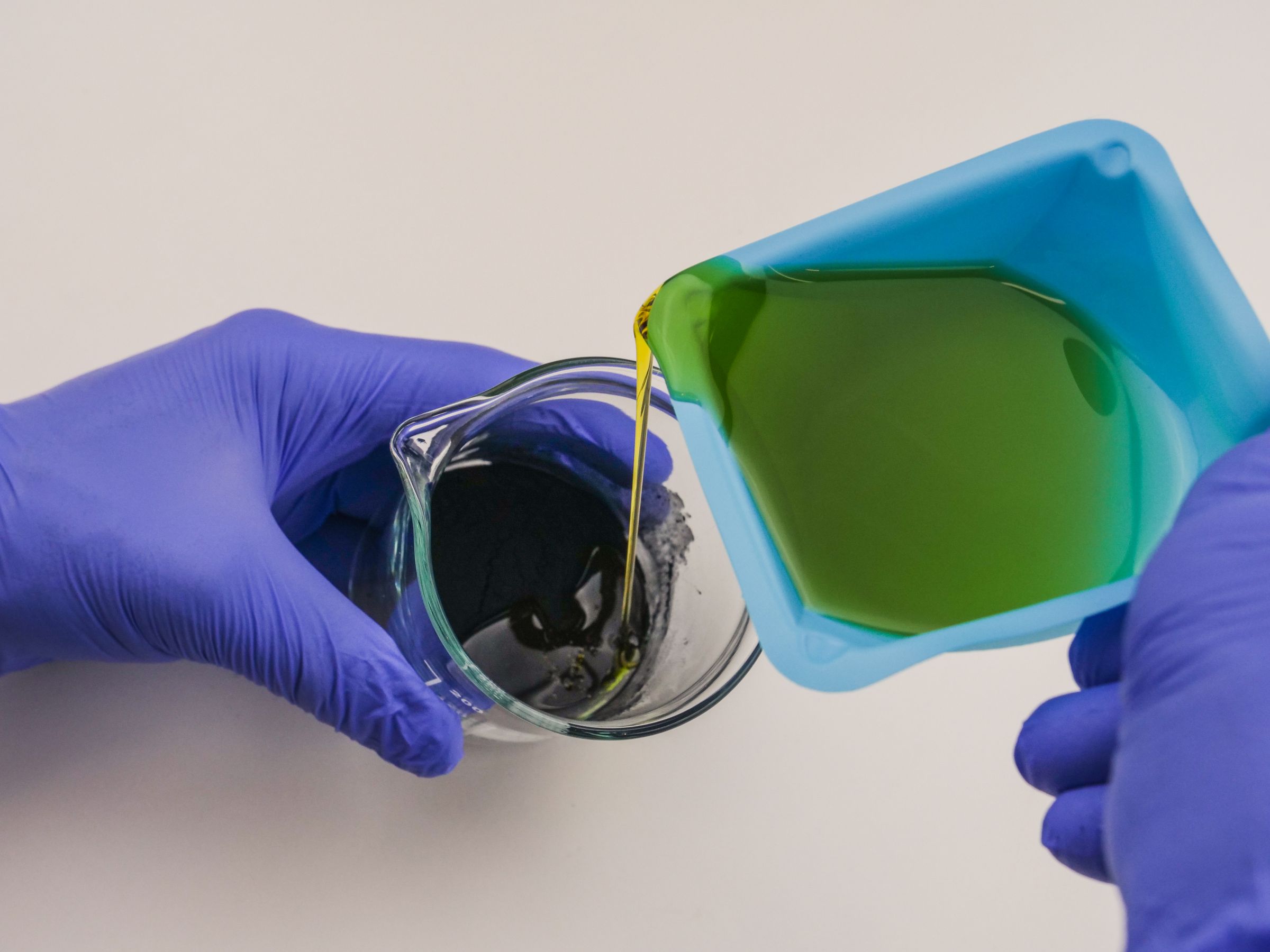 Magnetic Fluid : 6 Steps (with Pictures) - Instructables