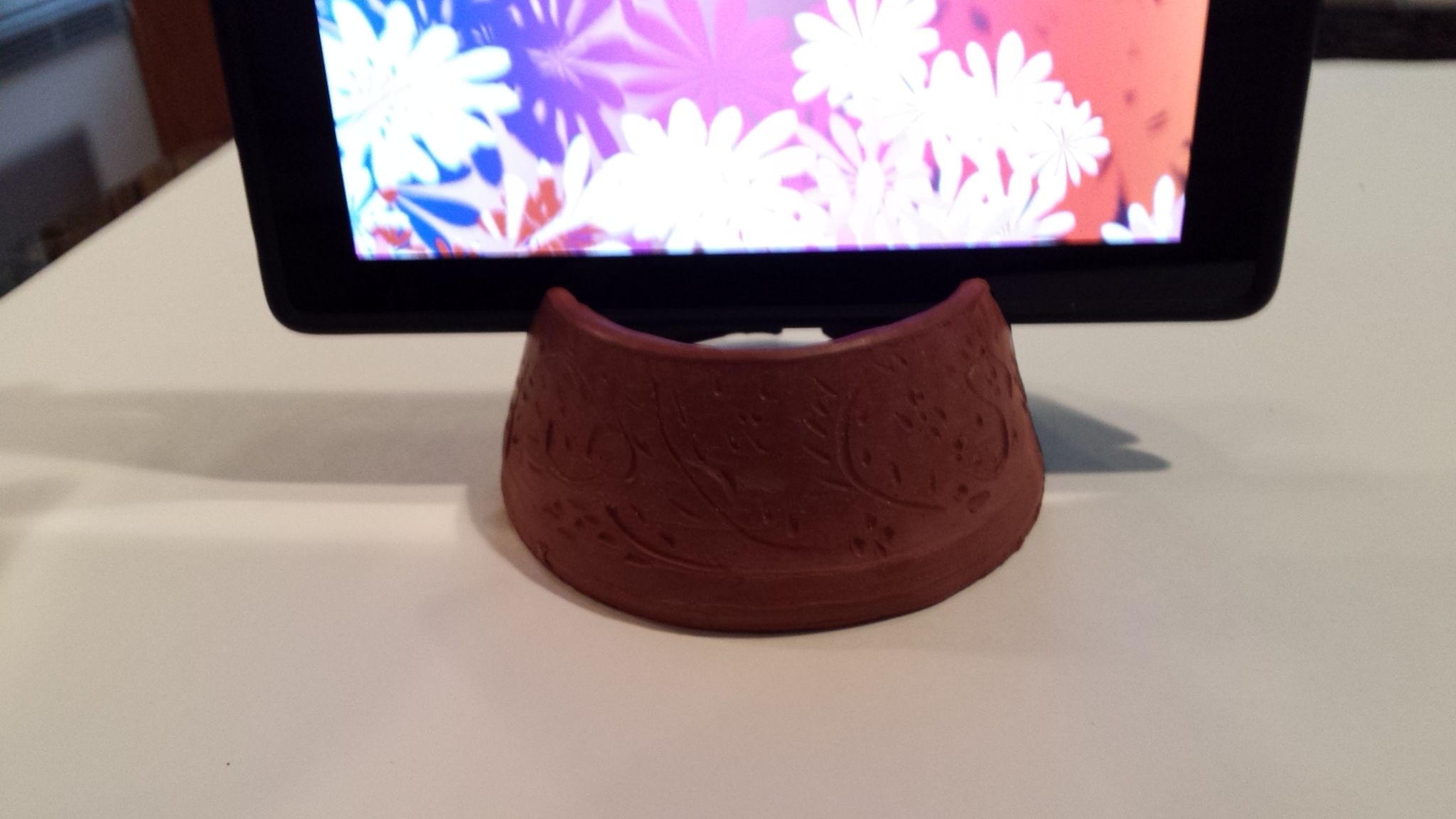 Ceramic Clay Phone/Tablet Stand - Simple, Fun and Useful! : 10 Steps ...