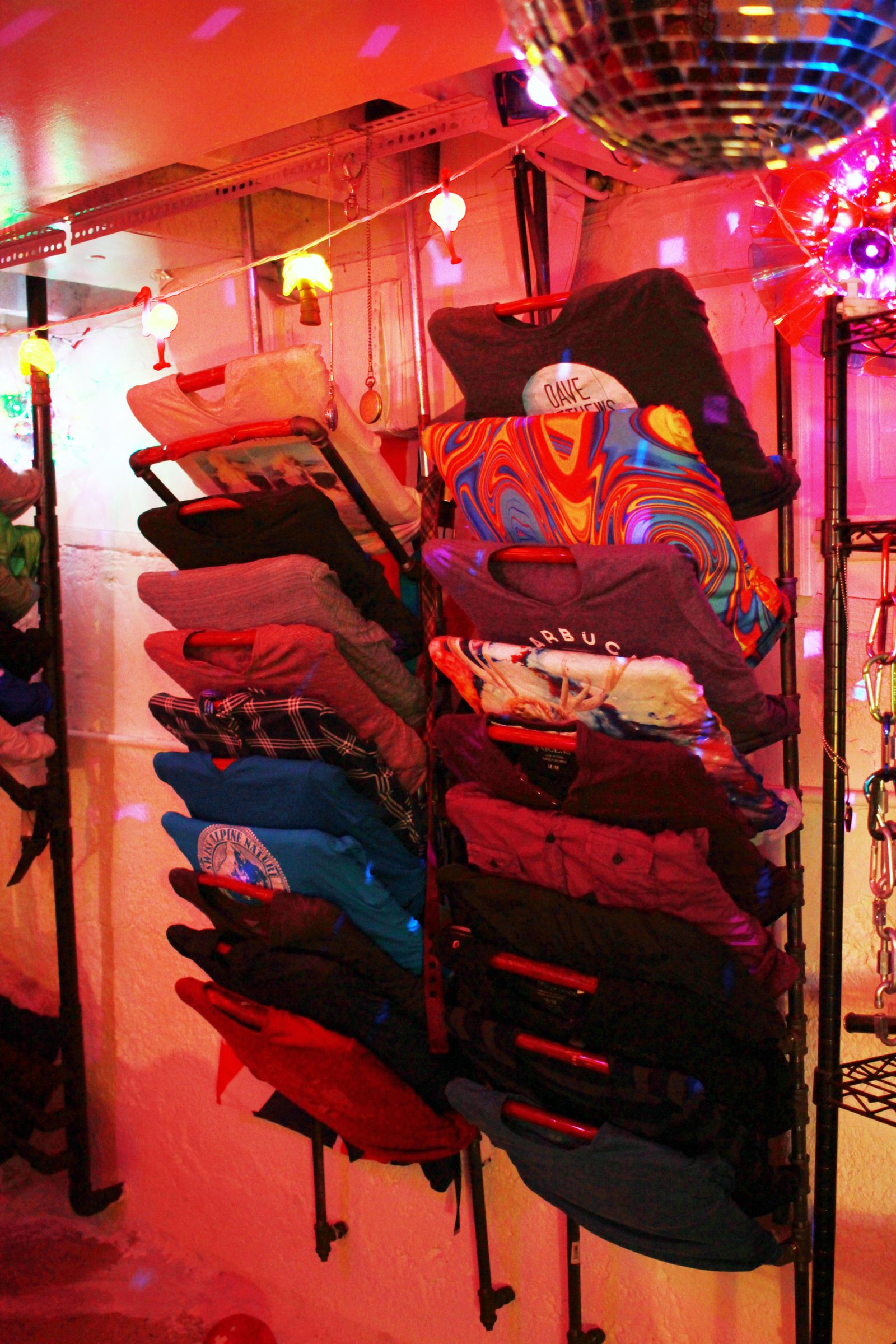 Shirt Rack Alt-Closet : 5 Steps (with Pictures) - Instructables