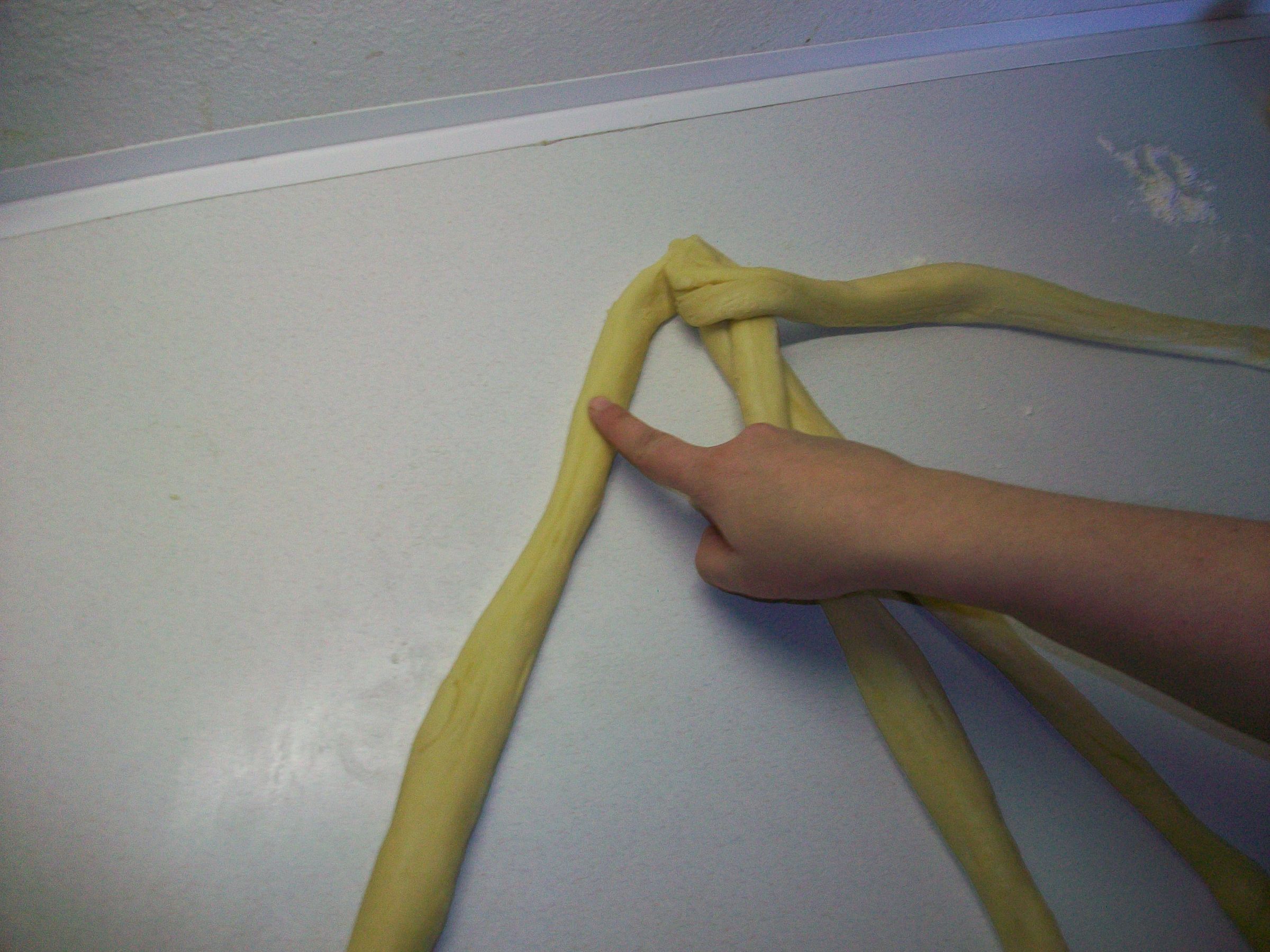 How to Braid Challah - 4 Strand Method. - Instructables