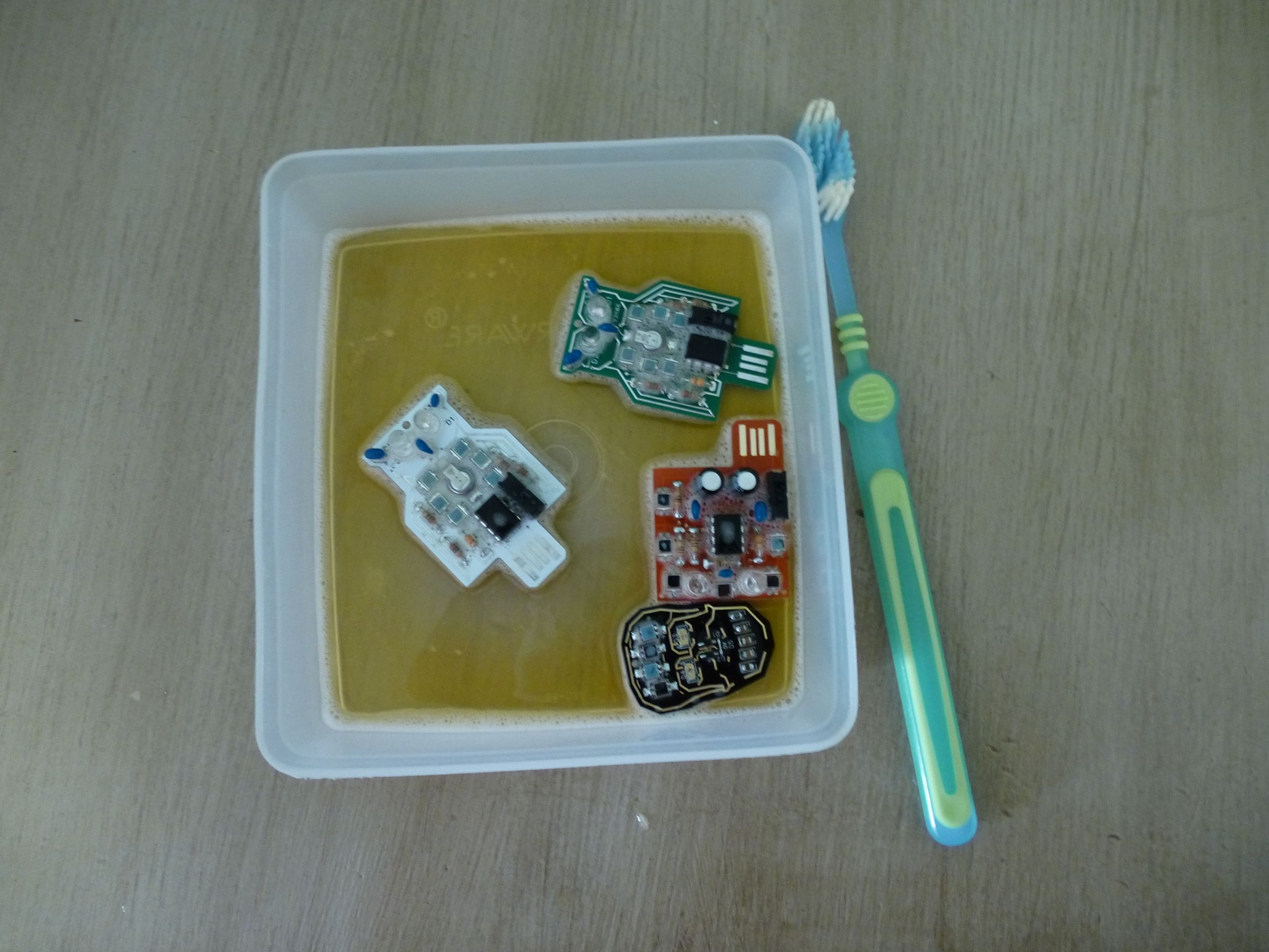 LED Fox Pendant, Solar Powered Kit : 10 Steps (with Pictures ...