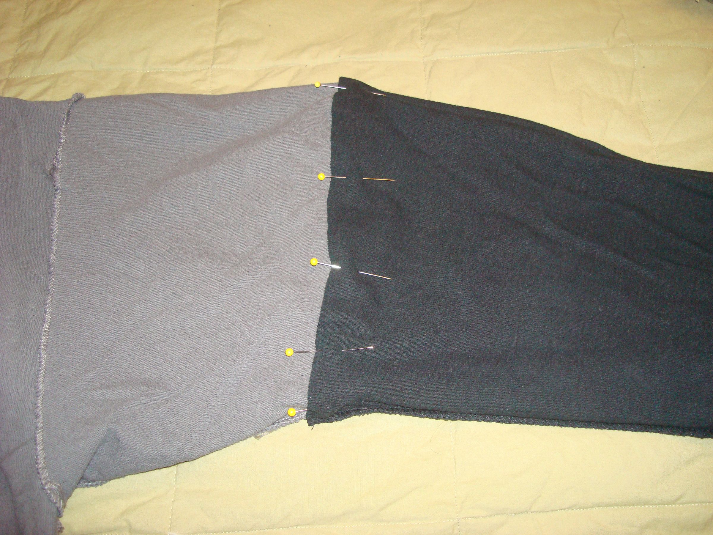 Altering Short Sleeve T-shirts to Long Sleeve T-shirts : 7 Steps ...