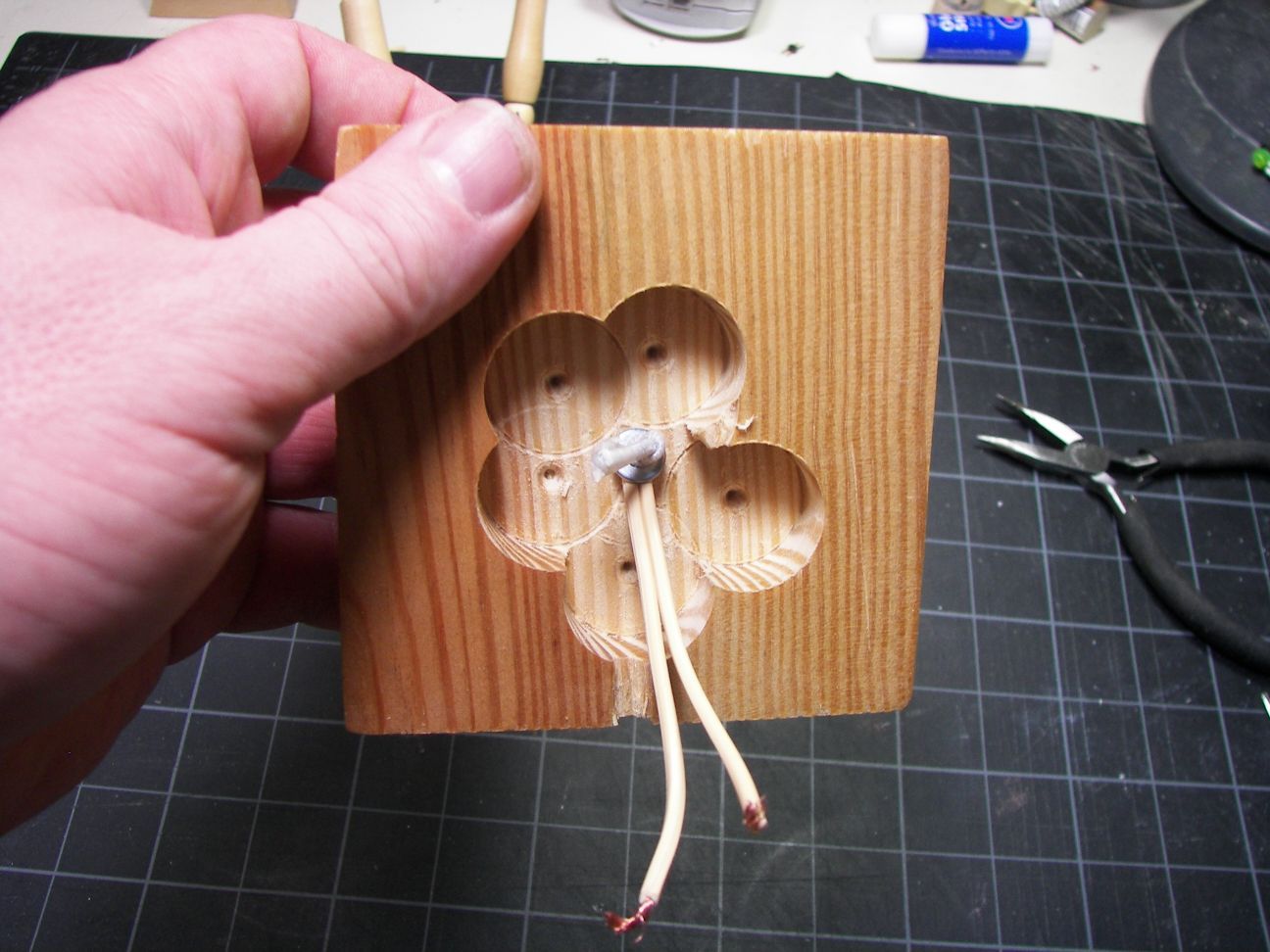 Wood Manikin Figure Lamp With IPad - a DIY Tutorial : 10 Steps (with ...