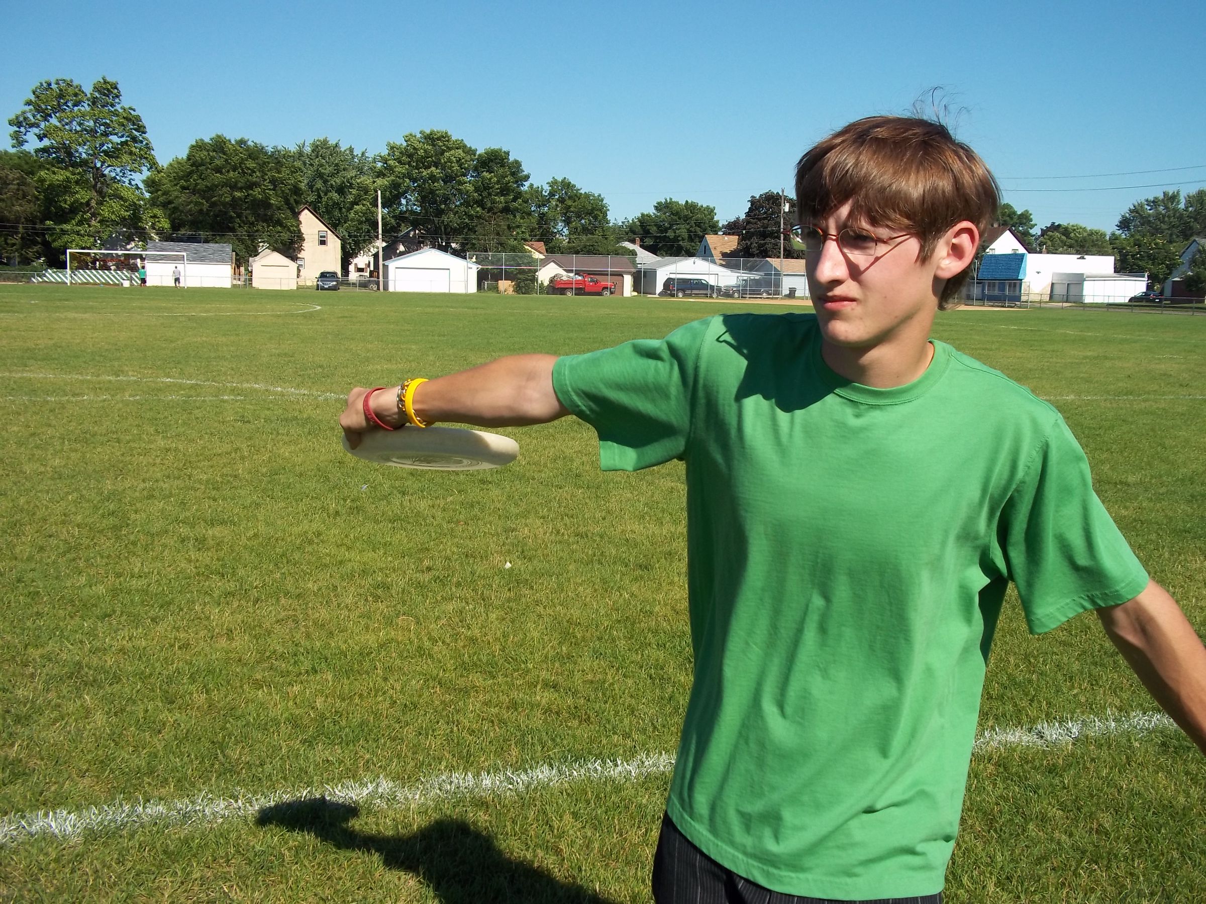 Funky McGroovy Frizbee Throwing Guide : 9 Steps (with Pictures ...