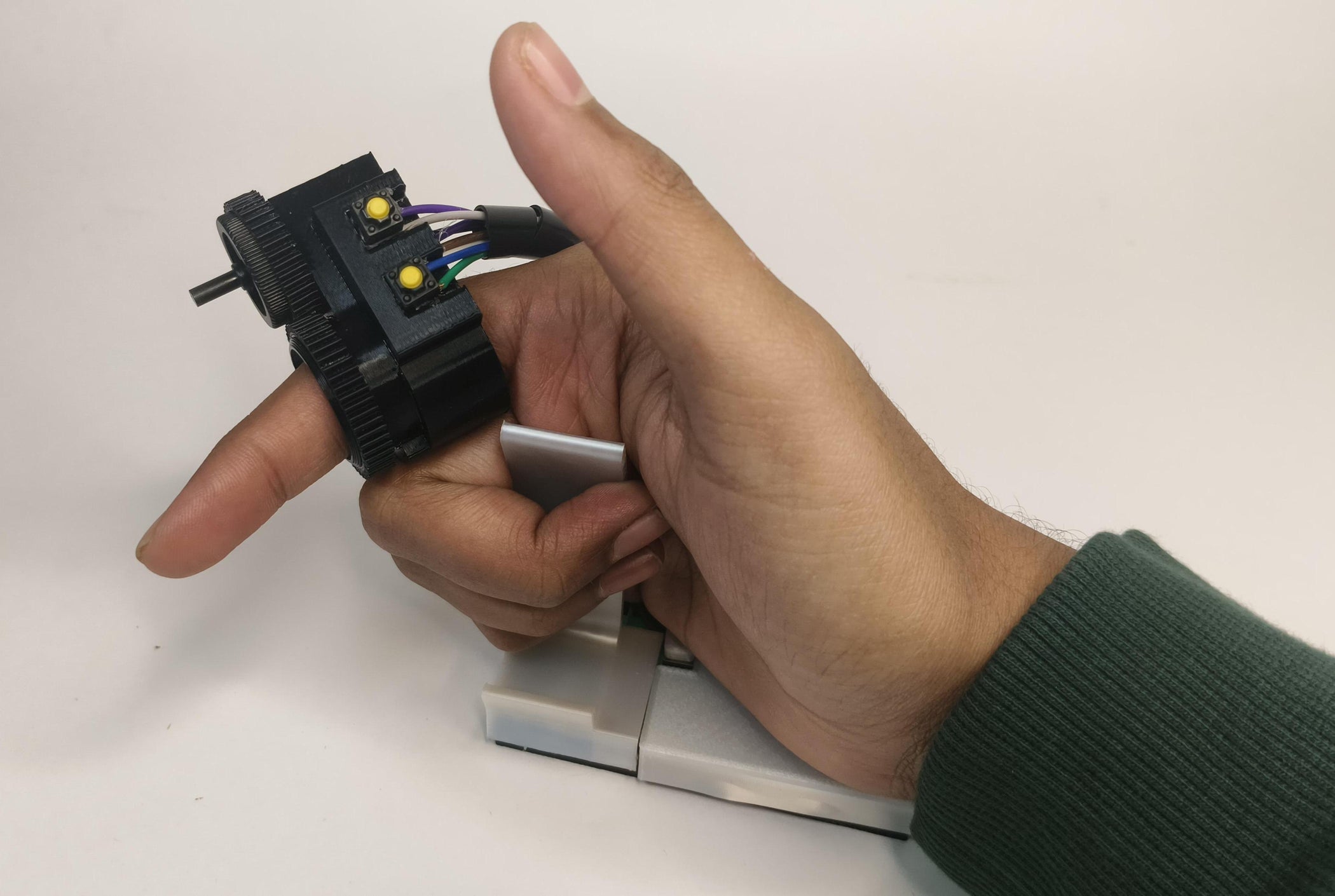 Ring Mouse: Scroll With Your Finger : 4 Steps (with Pictures ...