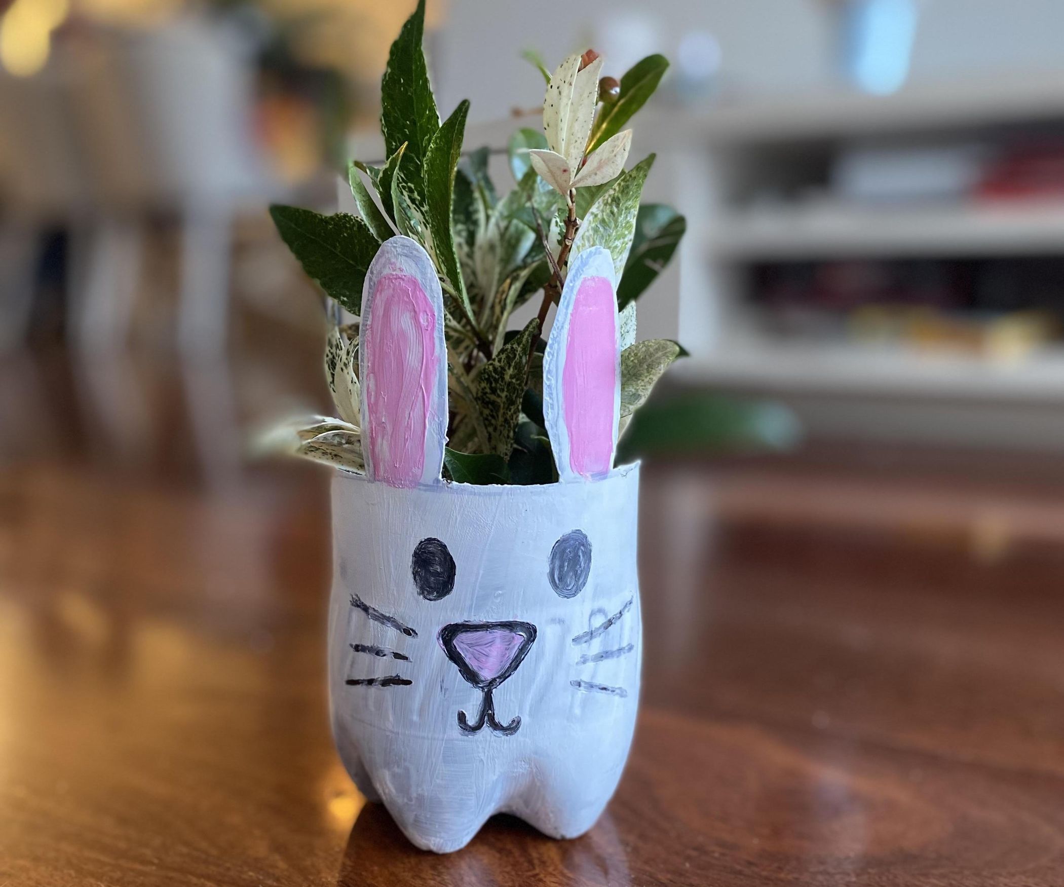 Make a DIY Bunny Plant Holder With Me! : 6 Steps - Instructables