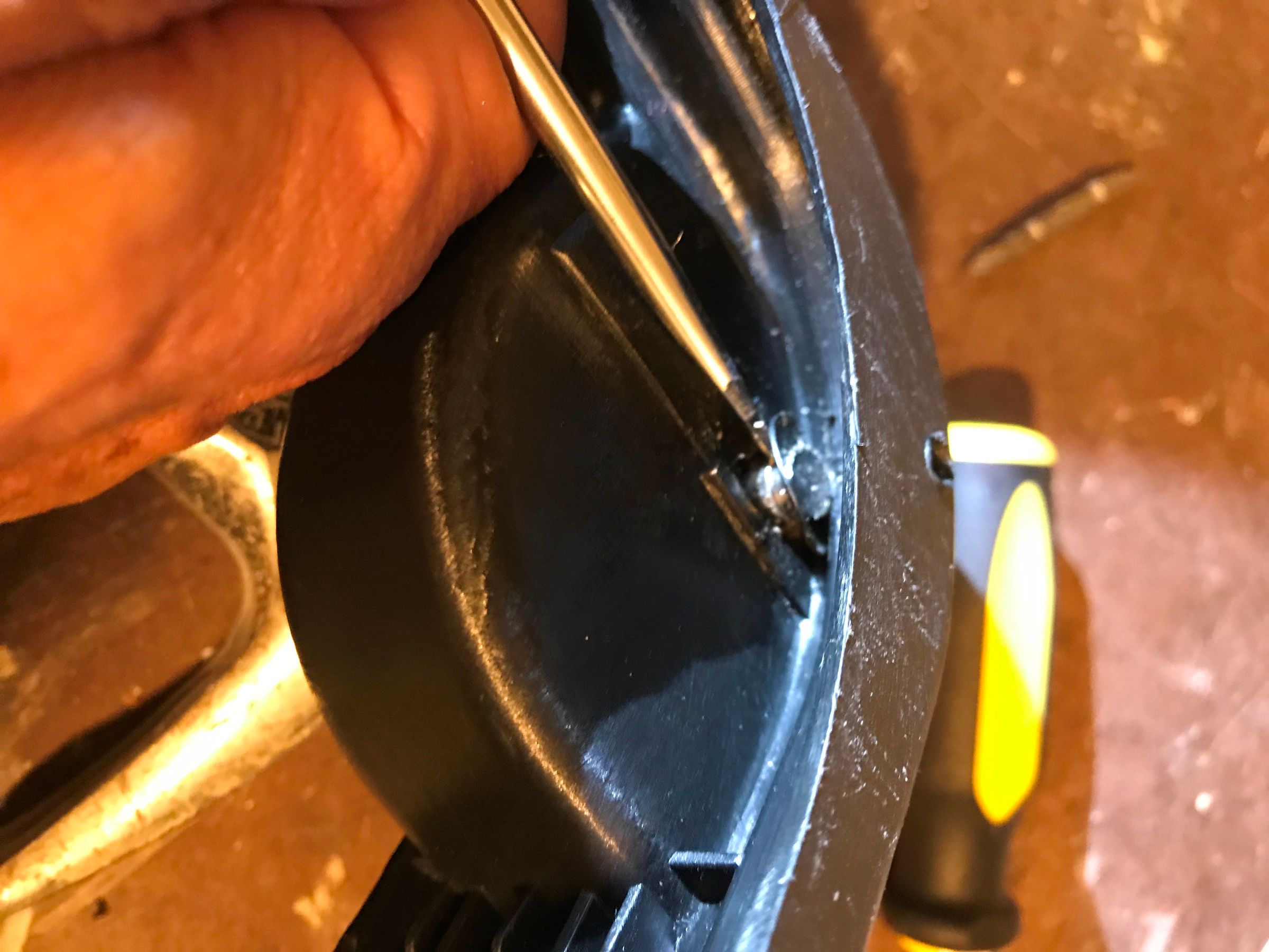 Replacing the Wheels on an Old Samsonite Carry-on Suitcase : 4 Steps ...