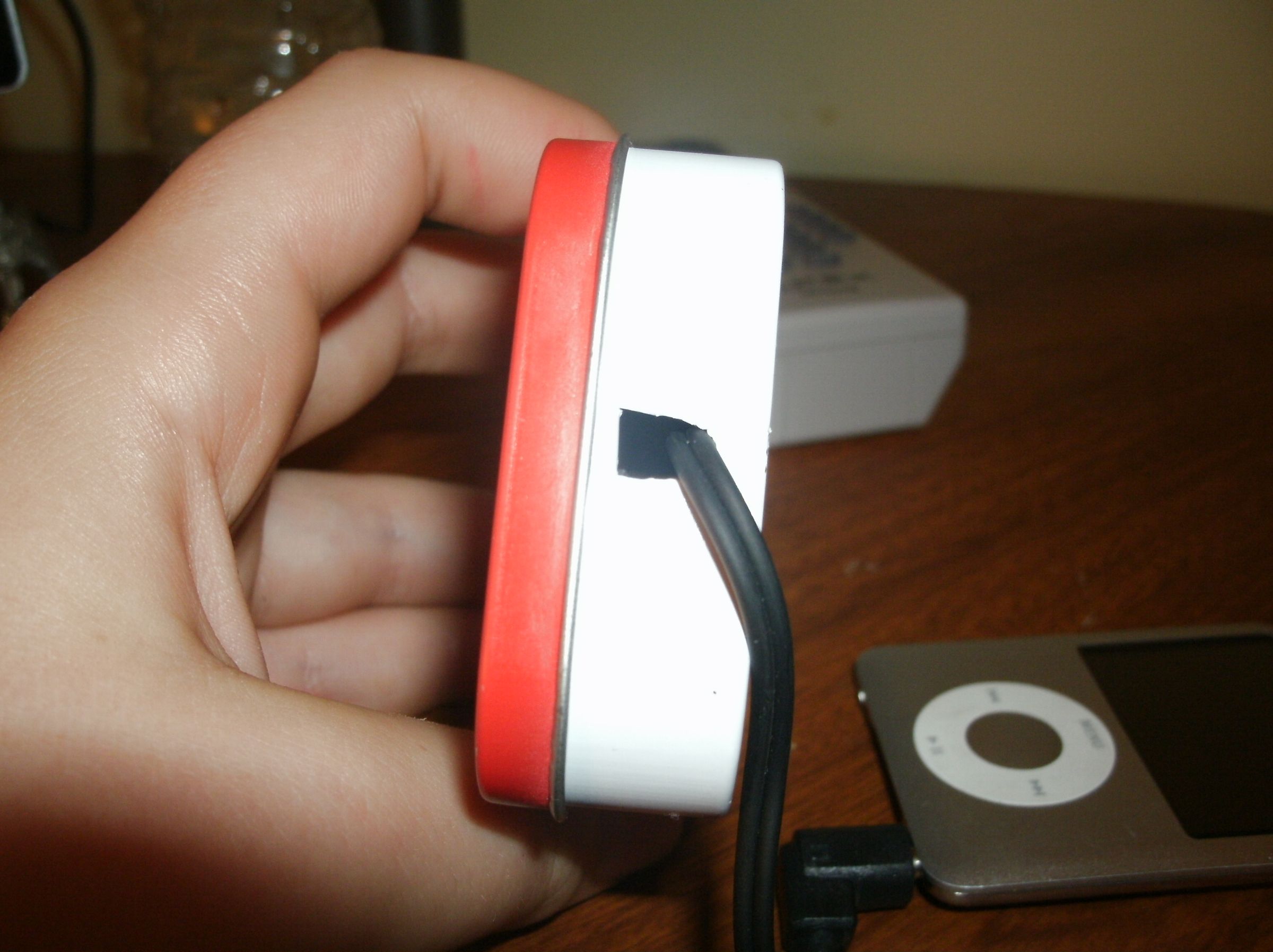 Portable Ipod Speaker With LEDS!!! : 9 Steps - Instructables