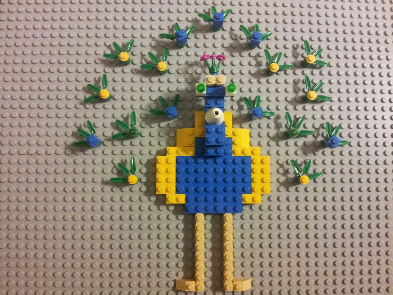 Lego Peacock Art : 4 Steps - Instructables