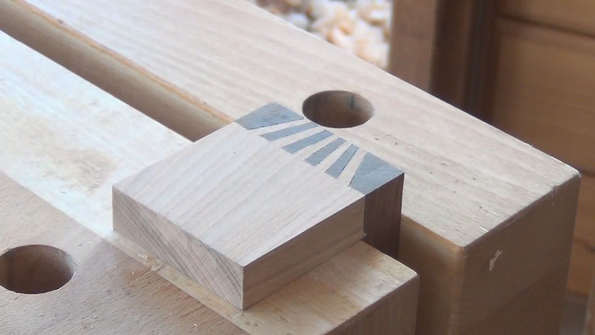 How to Prepare Sunrise Dovetails (Japanese Dovetails) : 9 Steps (with ...